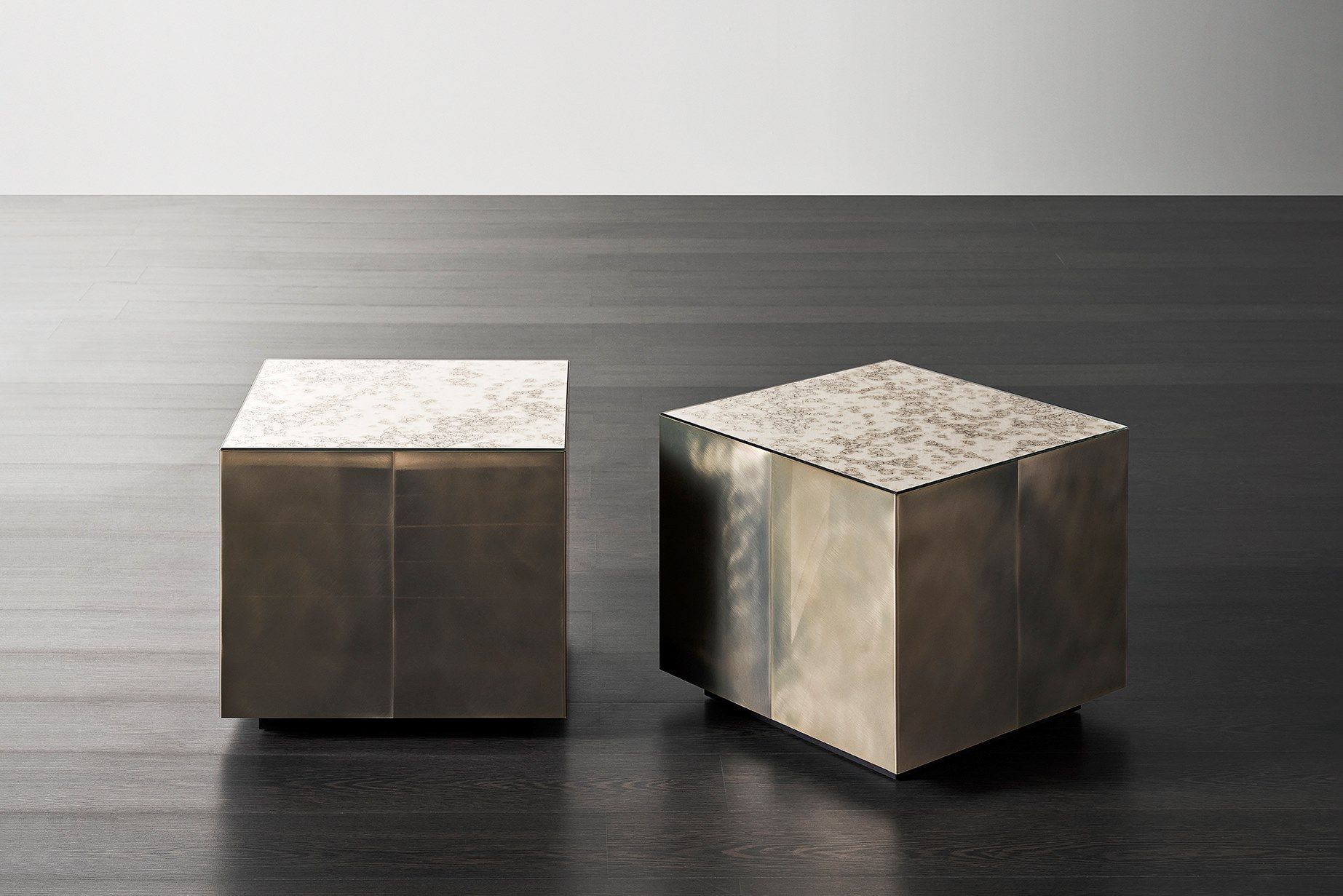 BELT | Square coffee table By Meridiani