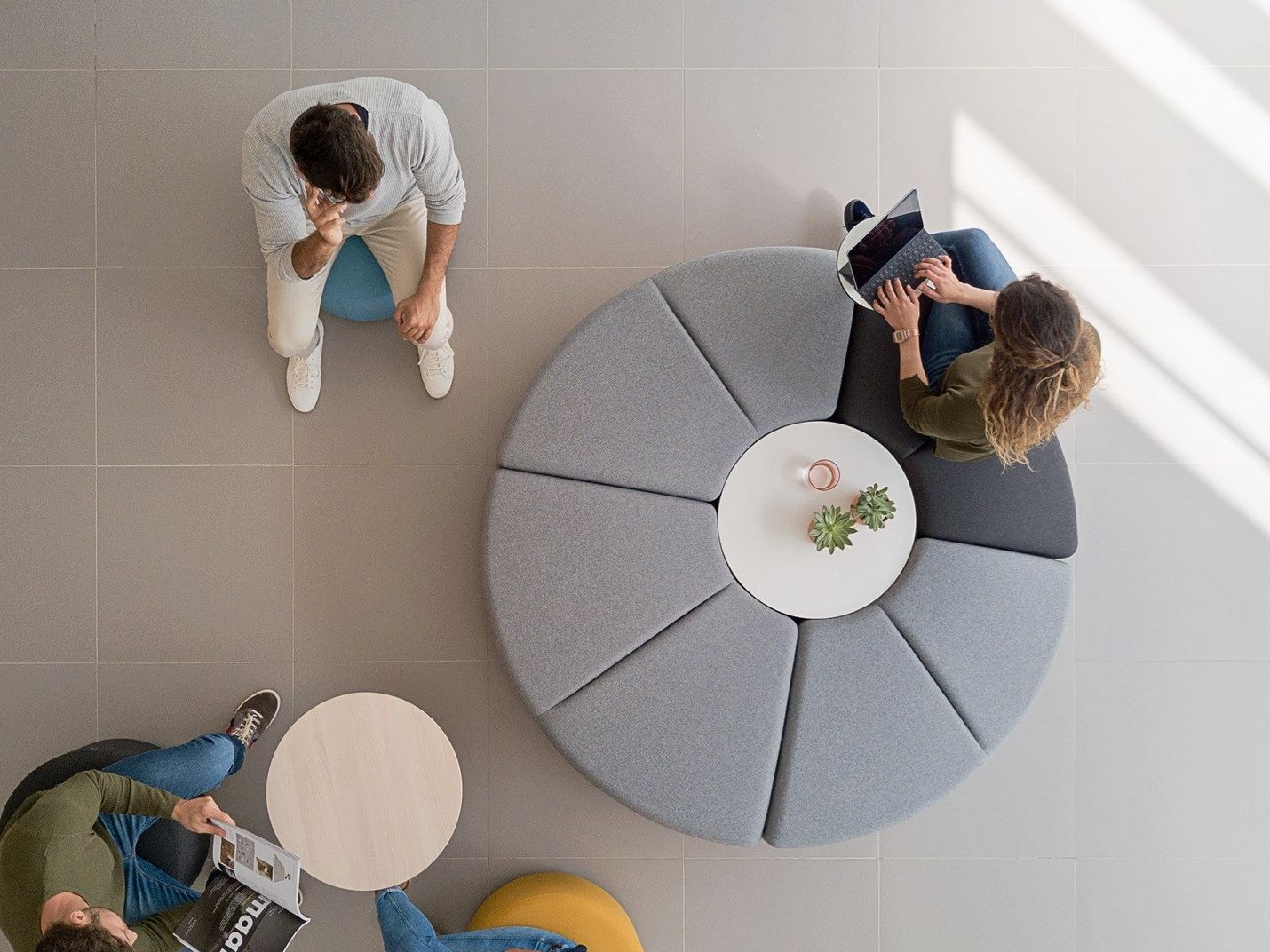 BEND | Round bench Bend Collection By ACTIU design Stone Designs