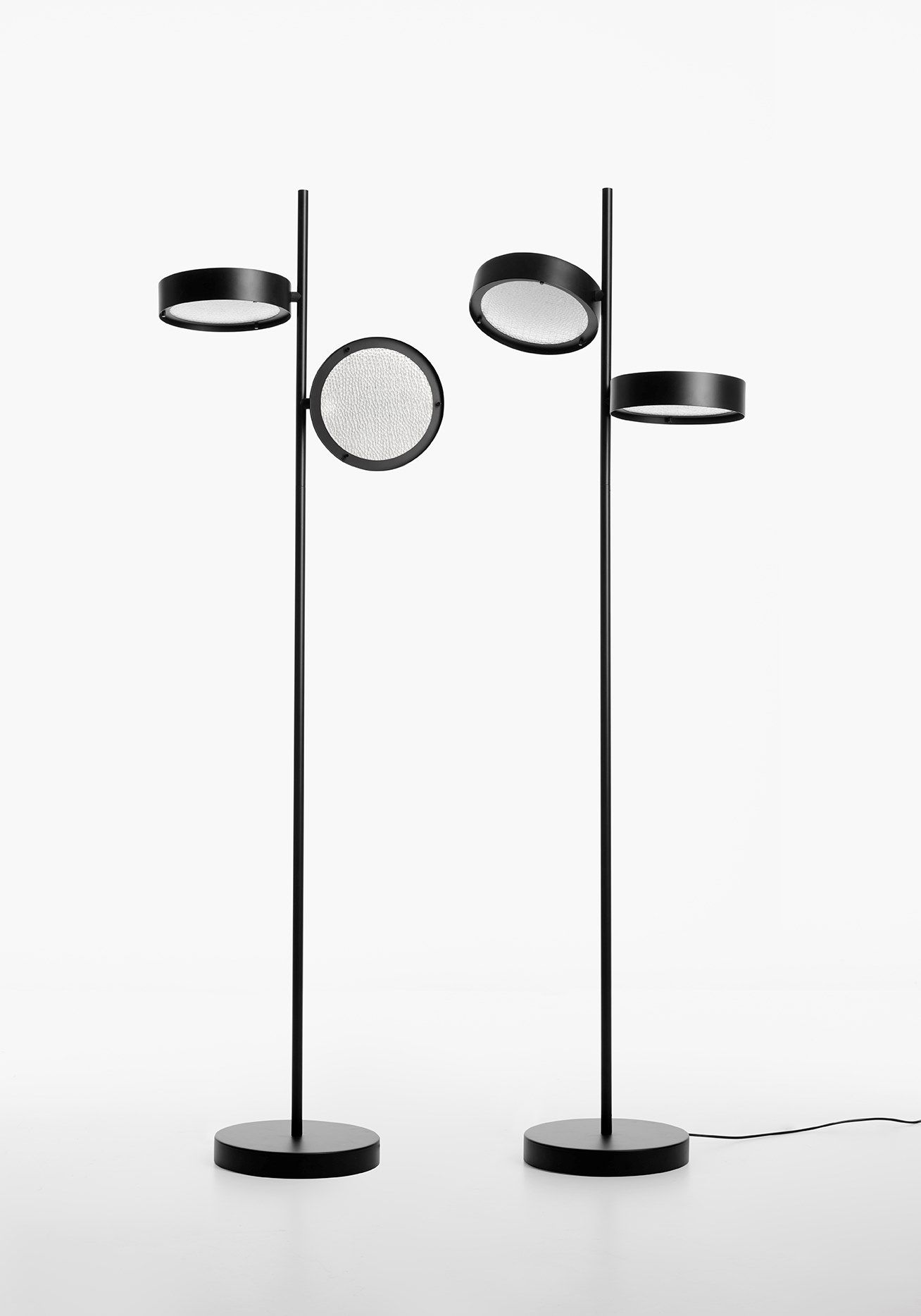 BERLIN Adjustable metal floor lamp with dimmer By Oluce | design ...