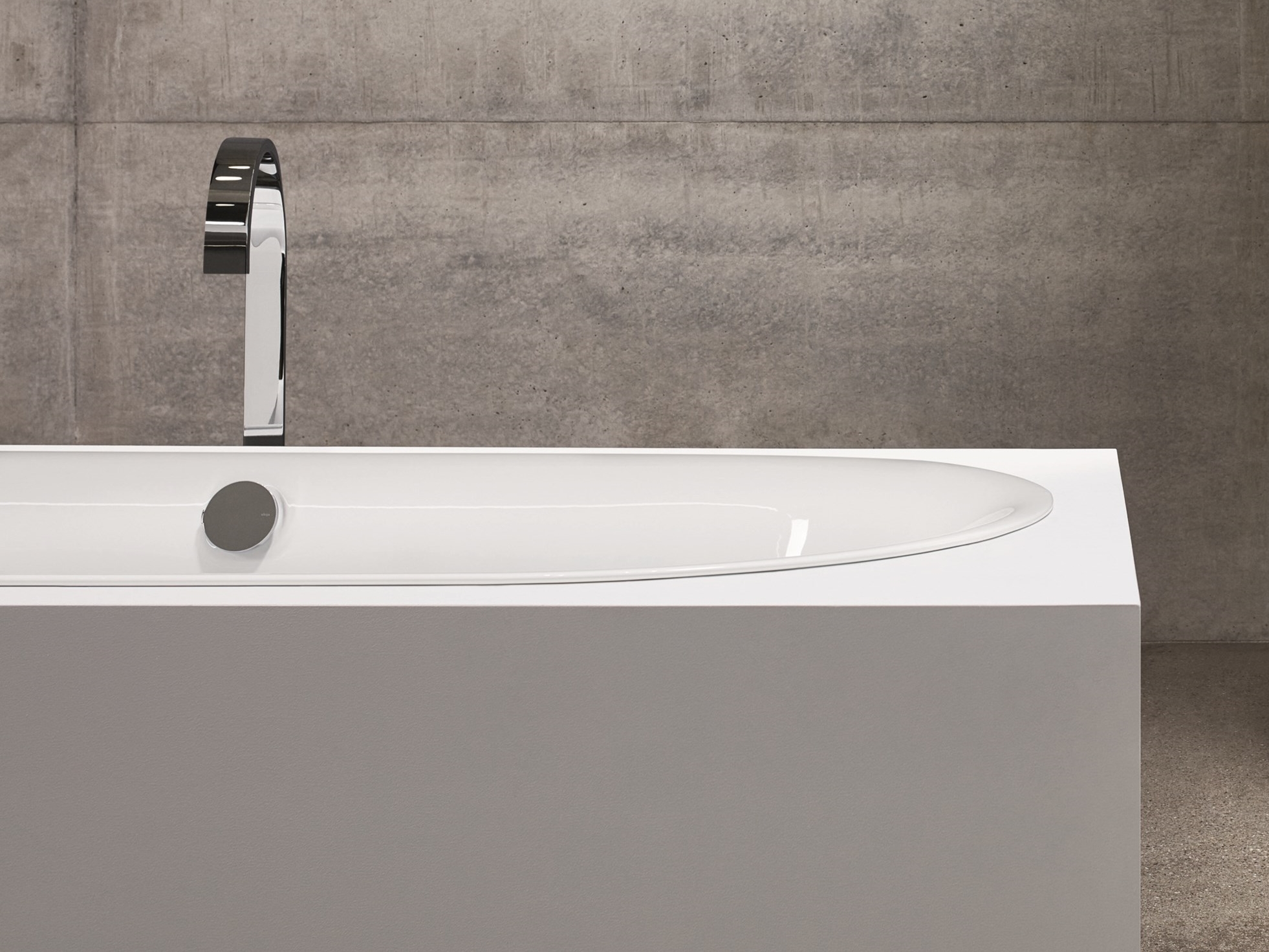 BETTELUX OVAL Oval built-in bathtub By Bette | design Tesseraux + Partner