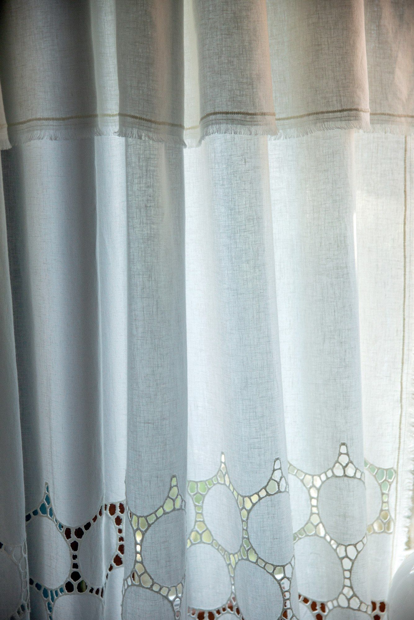 Embroidered linen curtain BIANCA By Élitis