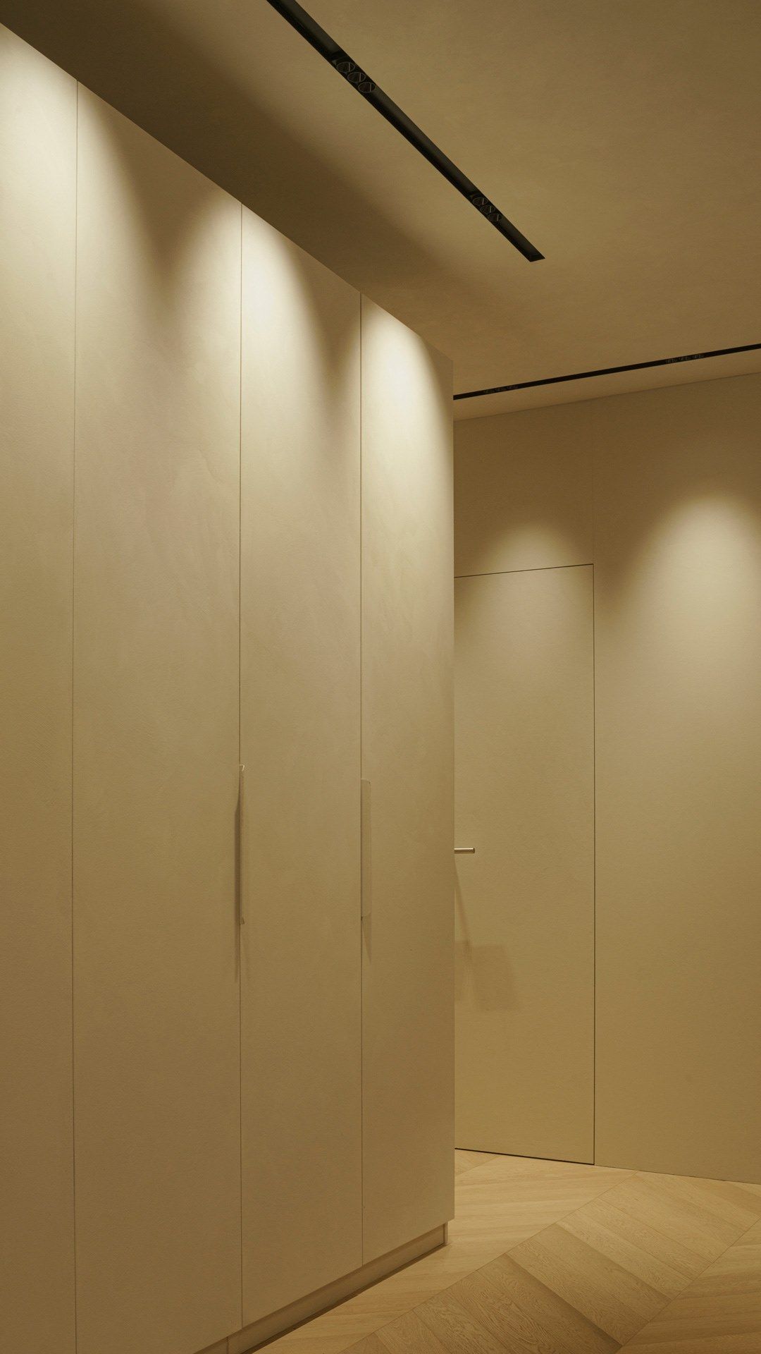 BLACK FOSTER CUSTOM ASYMMETRIC Ceiling mounted aluminium linear ...