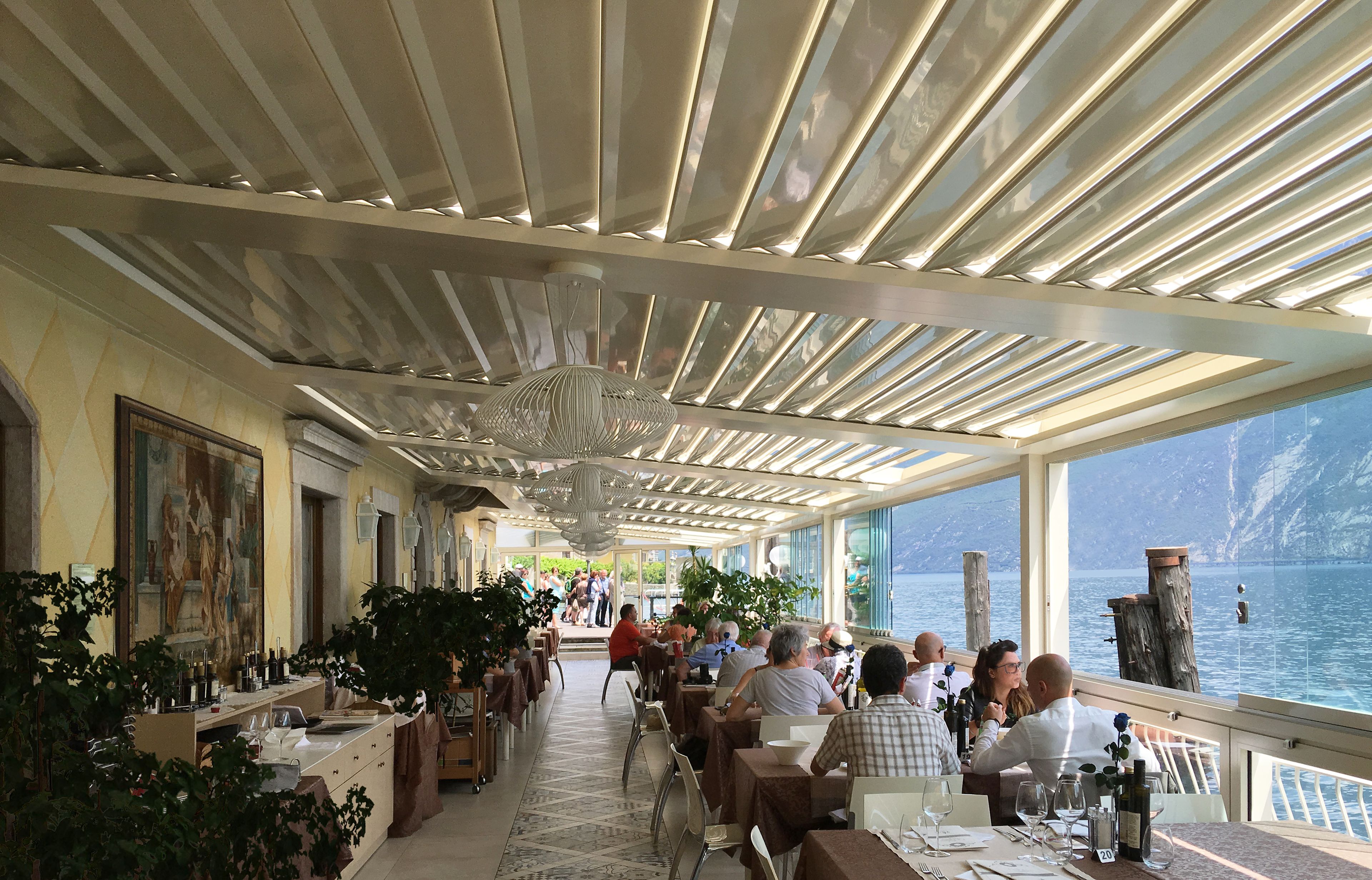 BLADE 180 | Pérgola independiente By STUDIO 66