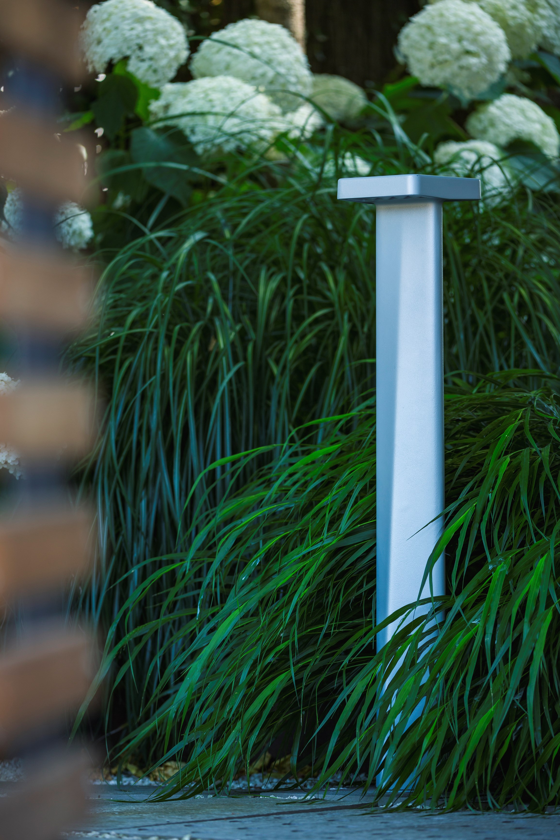 BLEND LED die cast aluminium bollard light By Platek