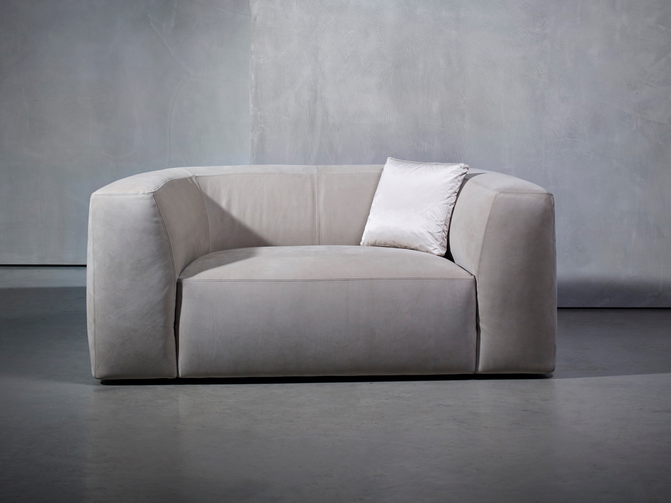 BO LIVING Fabric small sofa By Piet Boon | design Piet Boon