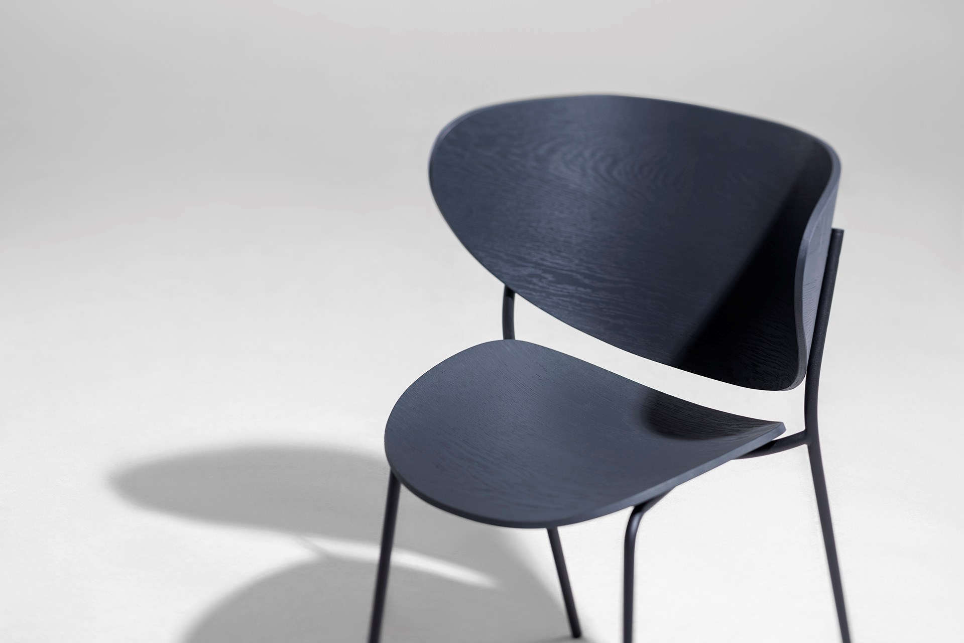 BOLTA Stackable chair By Nunc | design Regular Company