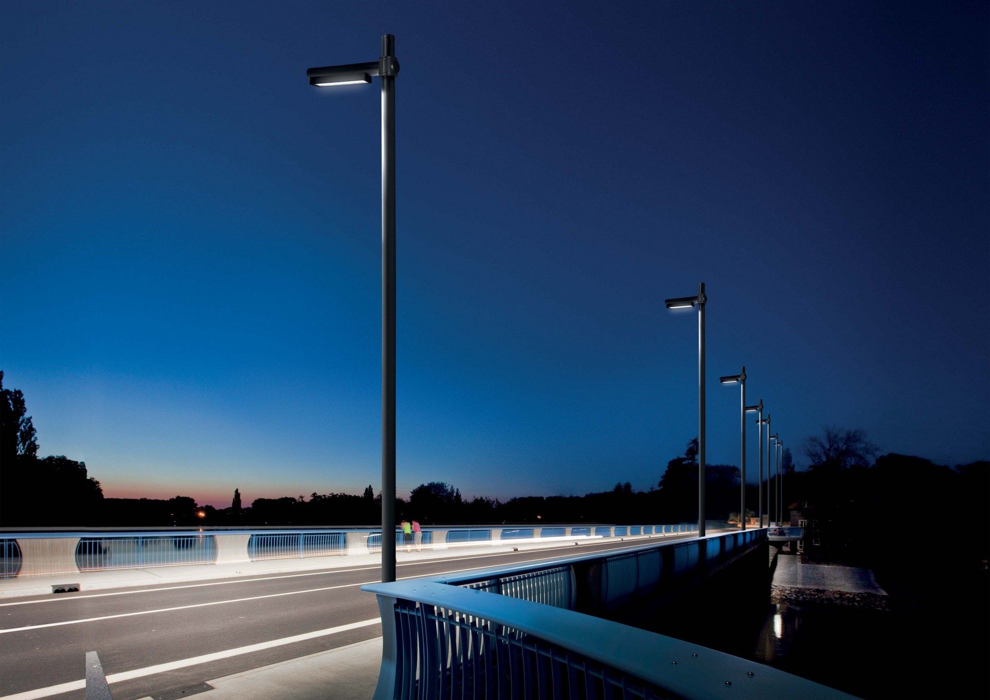 BOULEVARD LED aluminium street lamp By SIMES