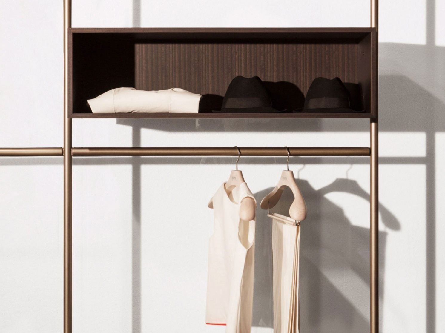 BOUTIQUE MAST By Porro design Piero Lissoni