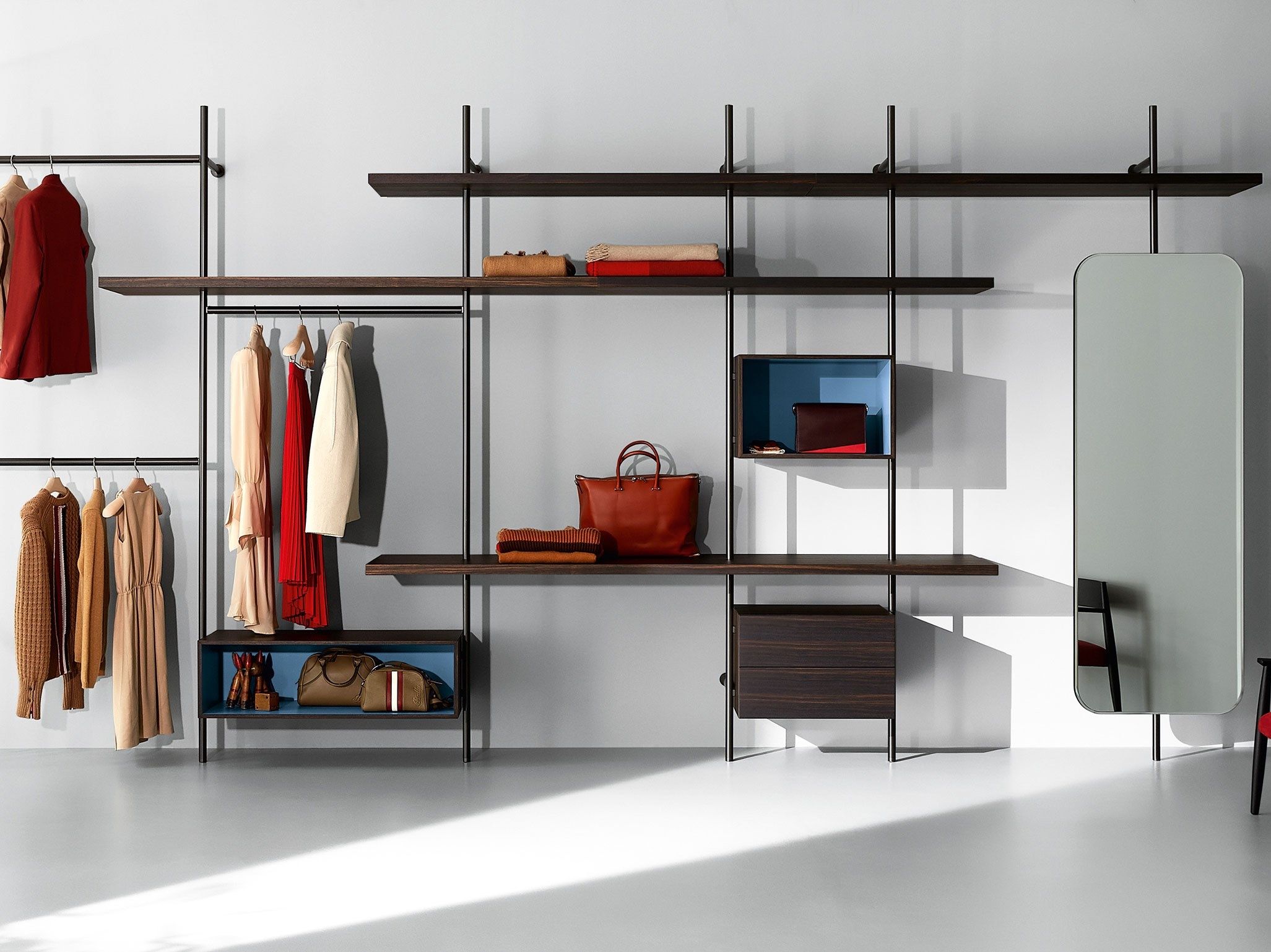 BOUTIQUE MAST By Porro design Piero Lissoni