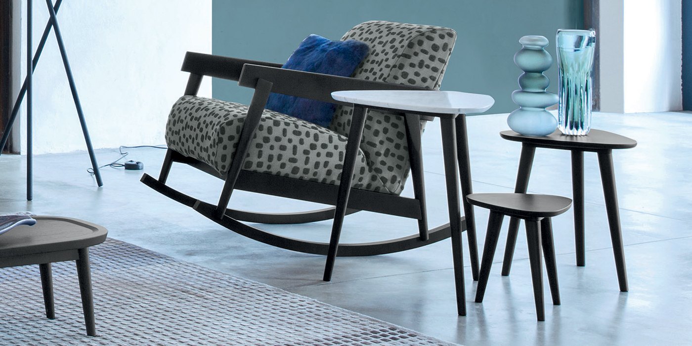 Poltrona a dondolo imbottita in tessuto con braccioli BRICK 307 By ...