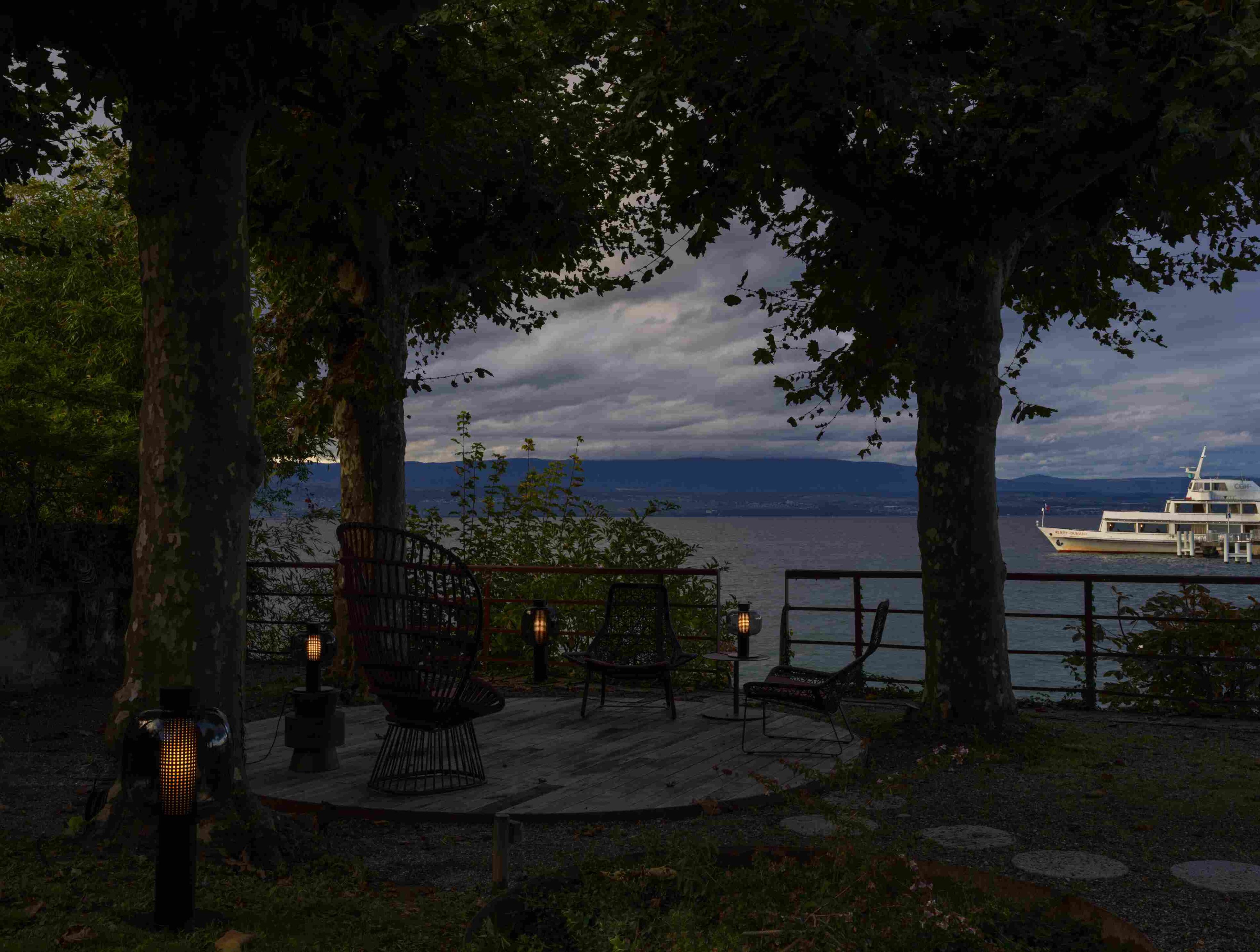 BONBORI Table lamp By BROKIS | design Fumie Shibata