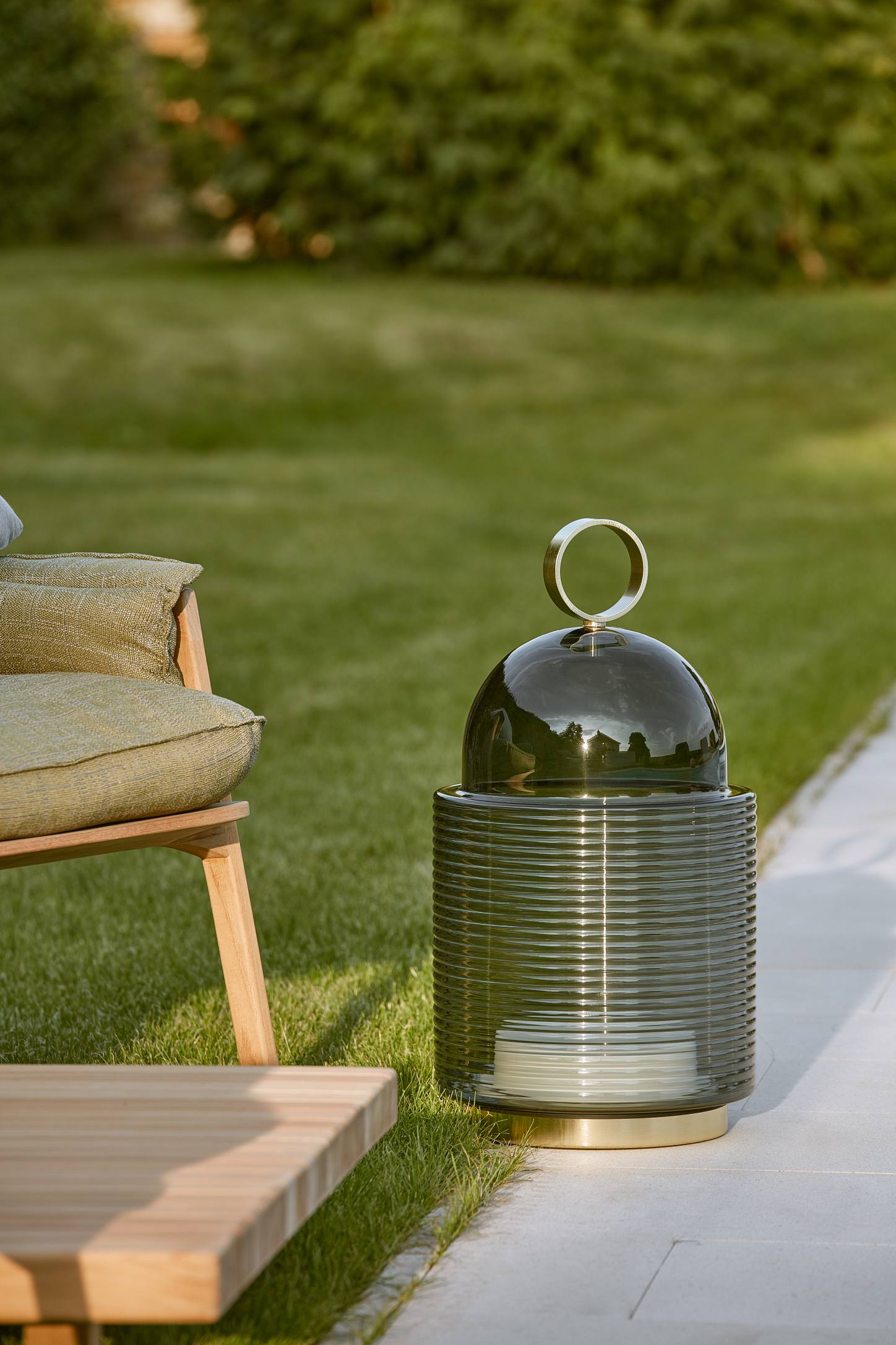 DOME NOMAD Floor lamp By BROKIS | design LCM Marin Design Studio