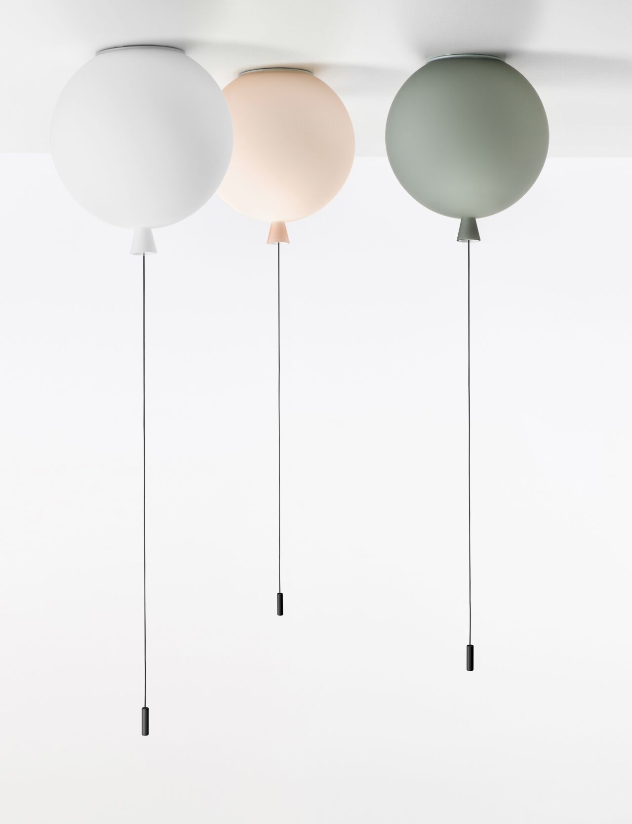 MEMORY Opal glass ceiling lamp By BROKIS | design Boris Klimek