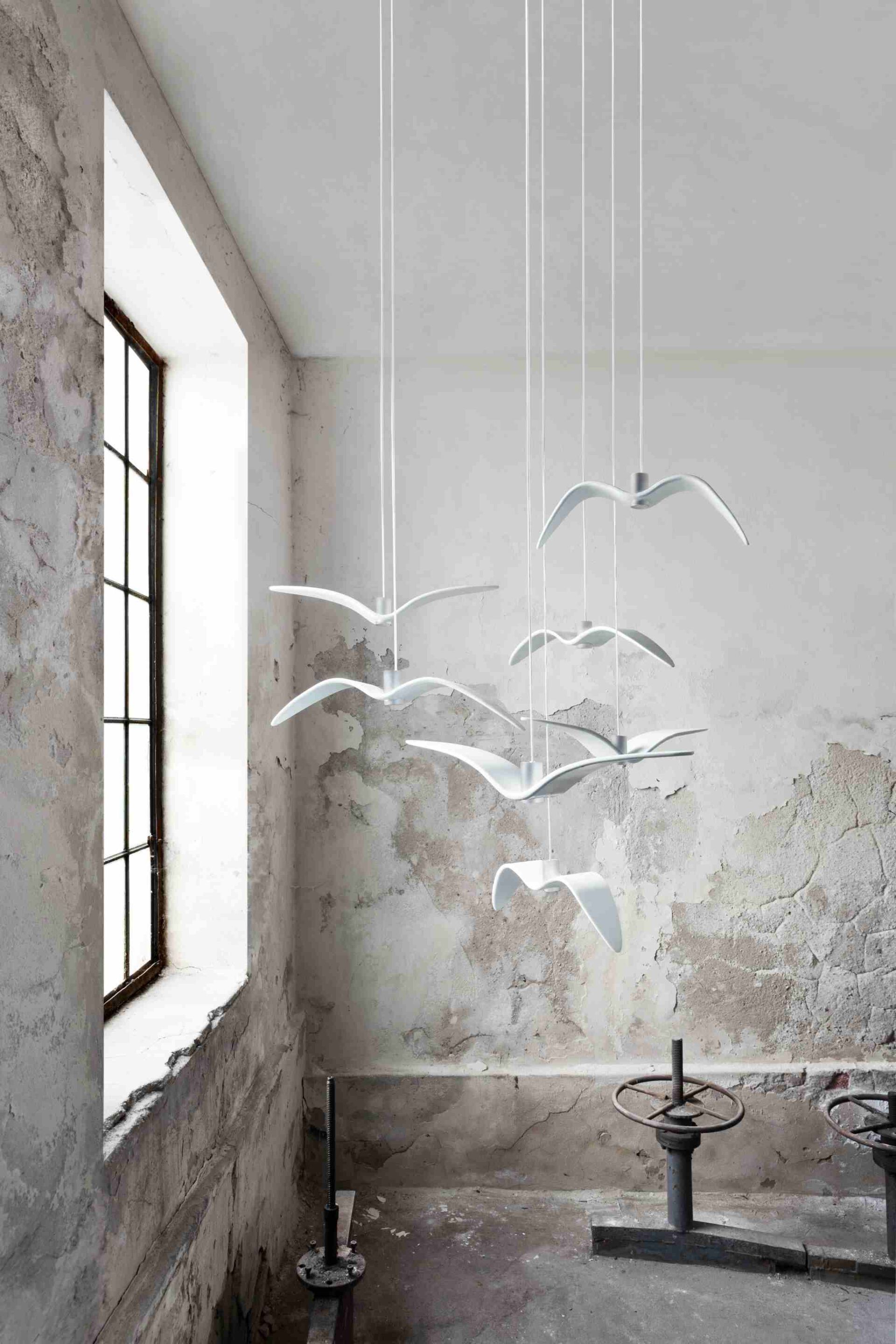 NIGHT BIRDS Pendant lamp By BROKIS