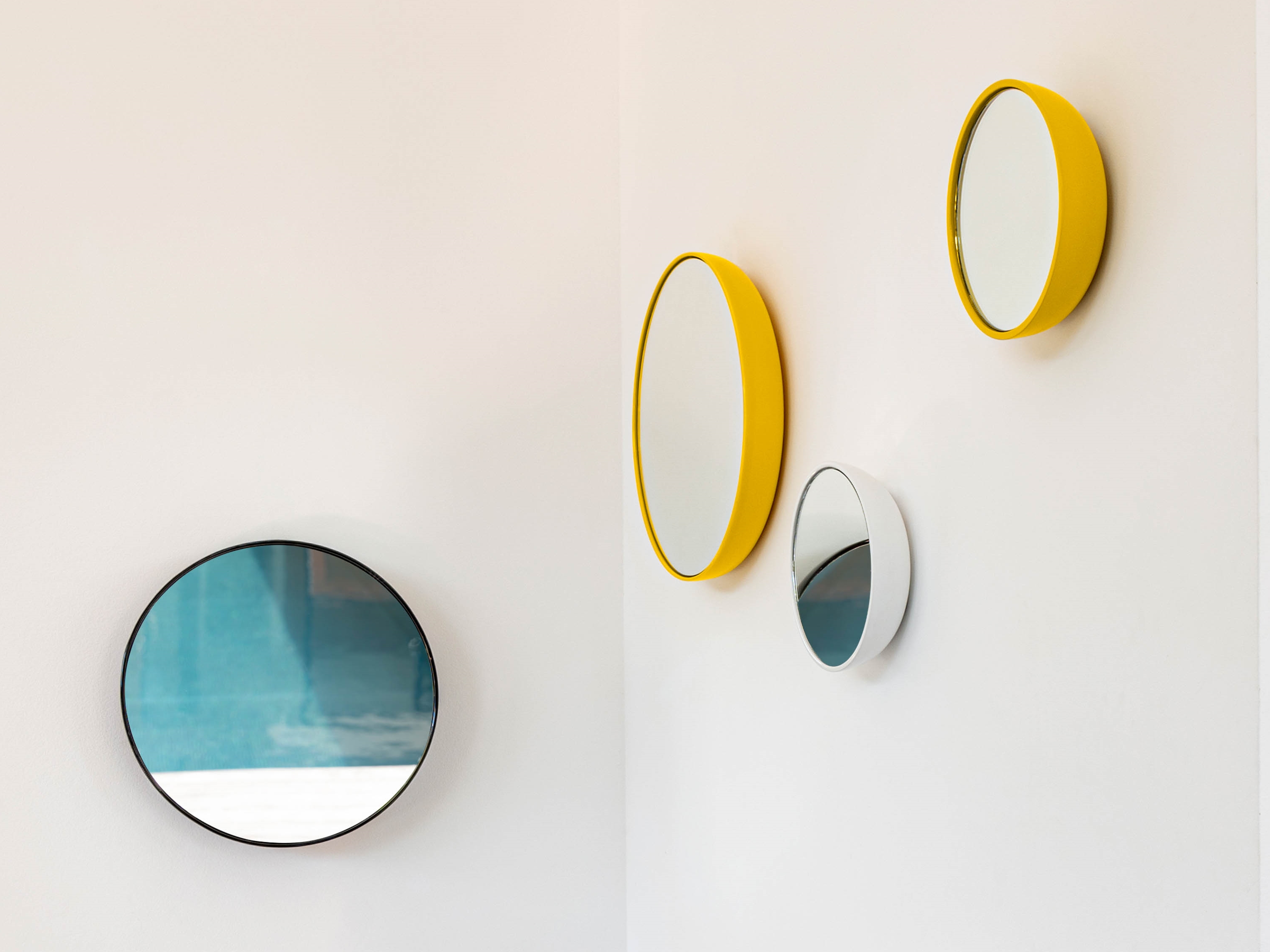 BUBBLE Round framed wall-mounted mirror By Schönbuch | design Sebastian ...