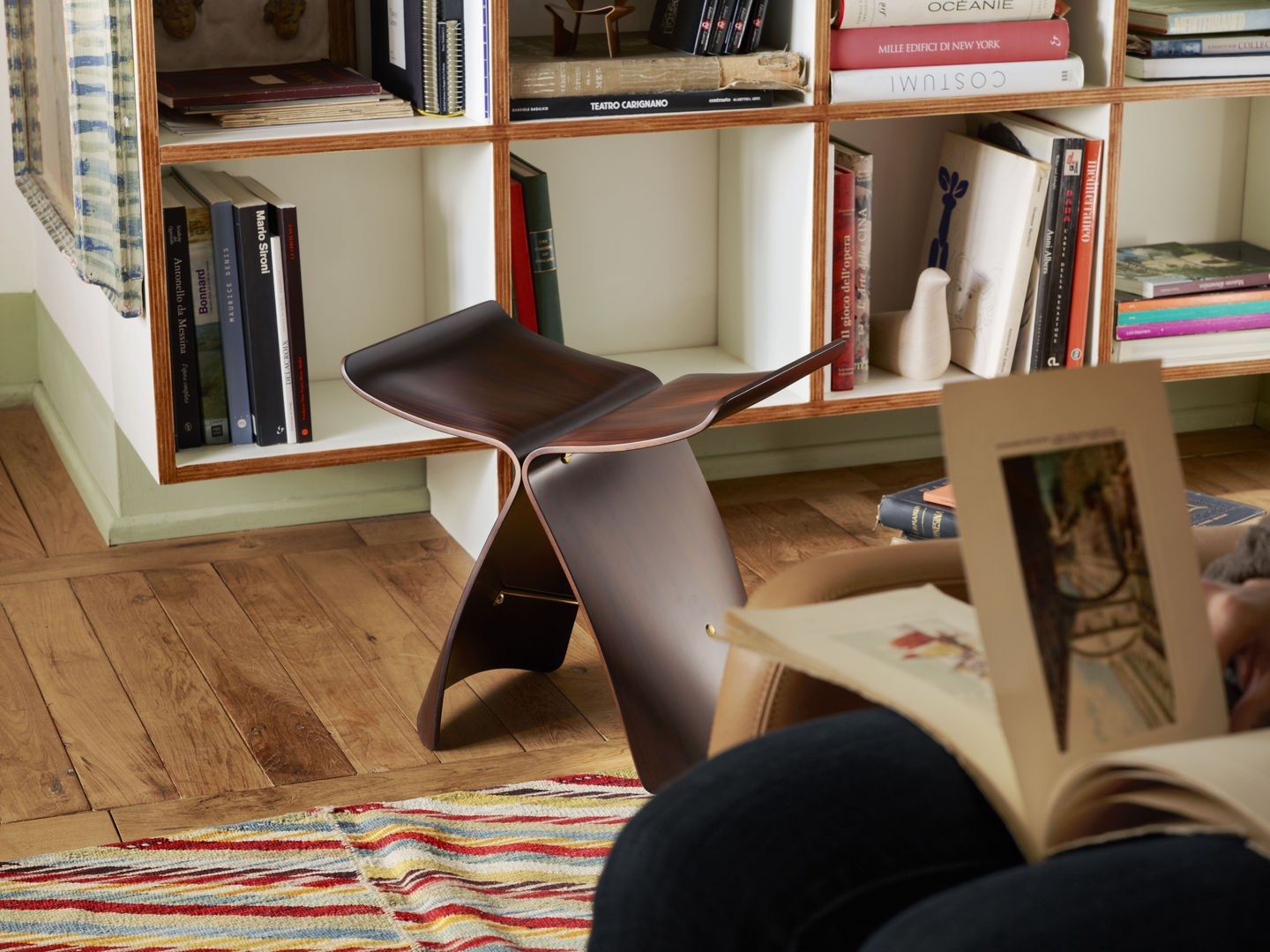 BUTTERFLY STOOL Low multi-layer wood stool By Vitra | design Sori Yanagi