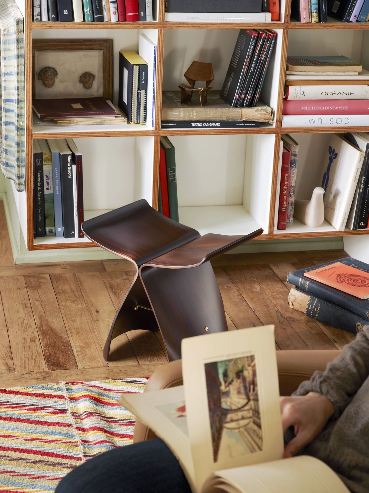 BUTTERFLY STOOL Low multi-layer wood stool By Vitra | design Sori Yanagi