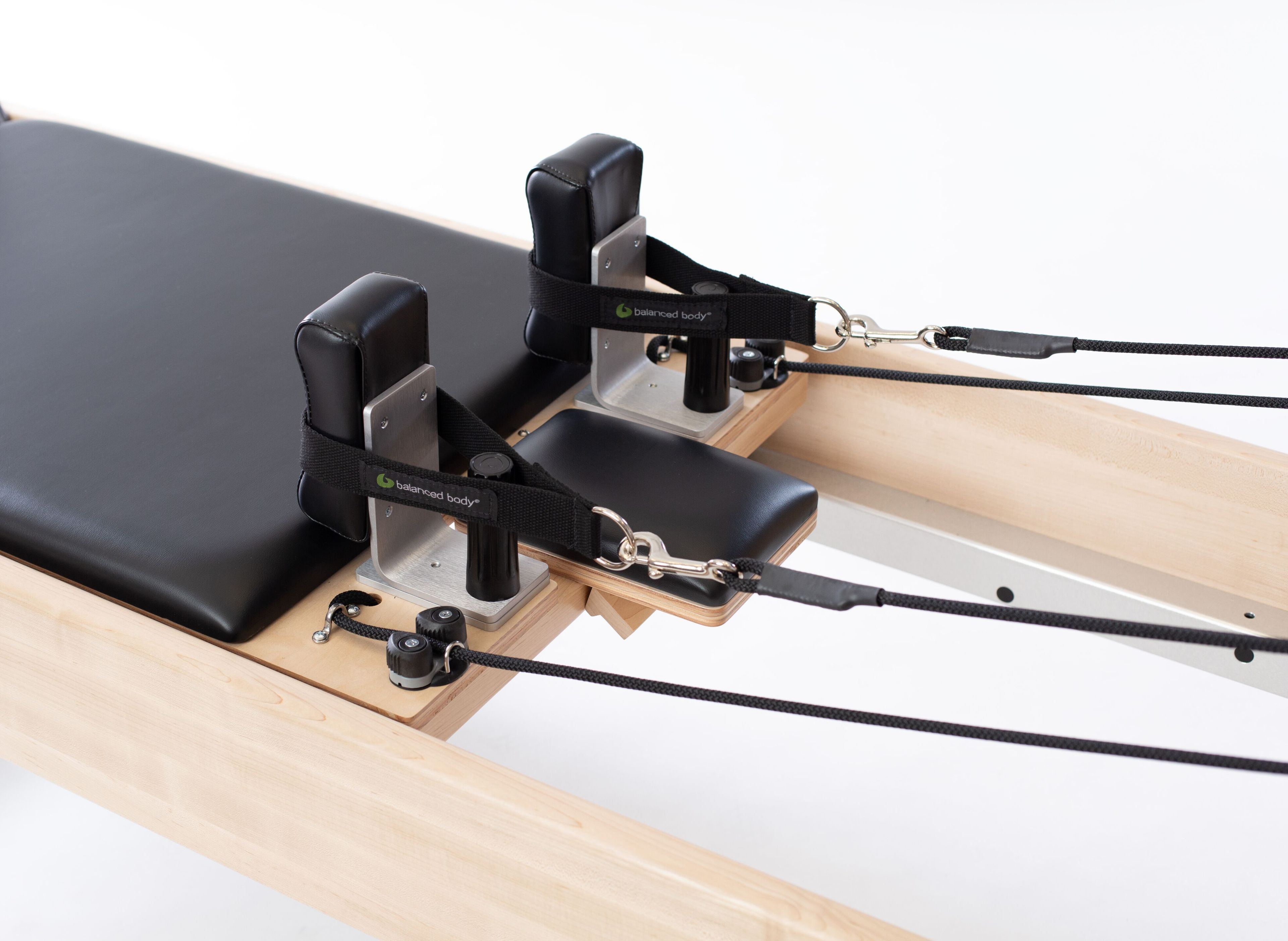 Pilates reformer in acero PILATES STUDIO REFORMER® - Balanced Body ...
