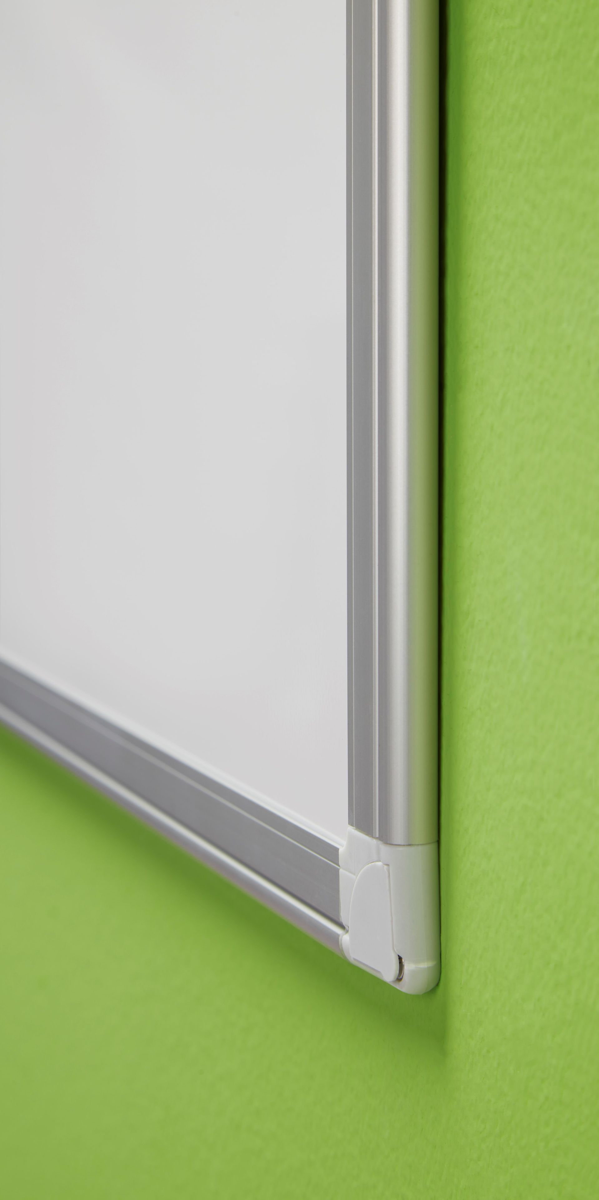 Basic board Magnetic aluminium office whiteboard By Made Design