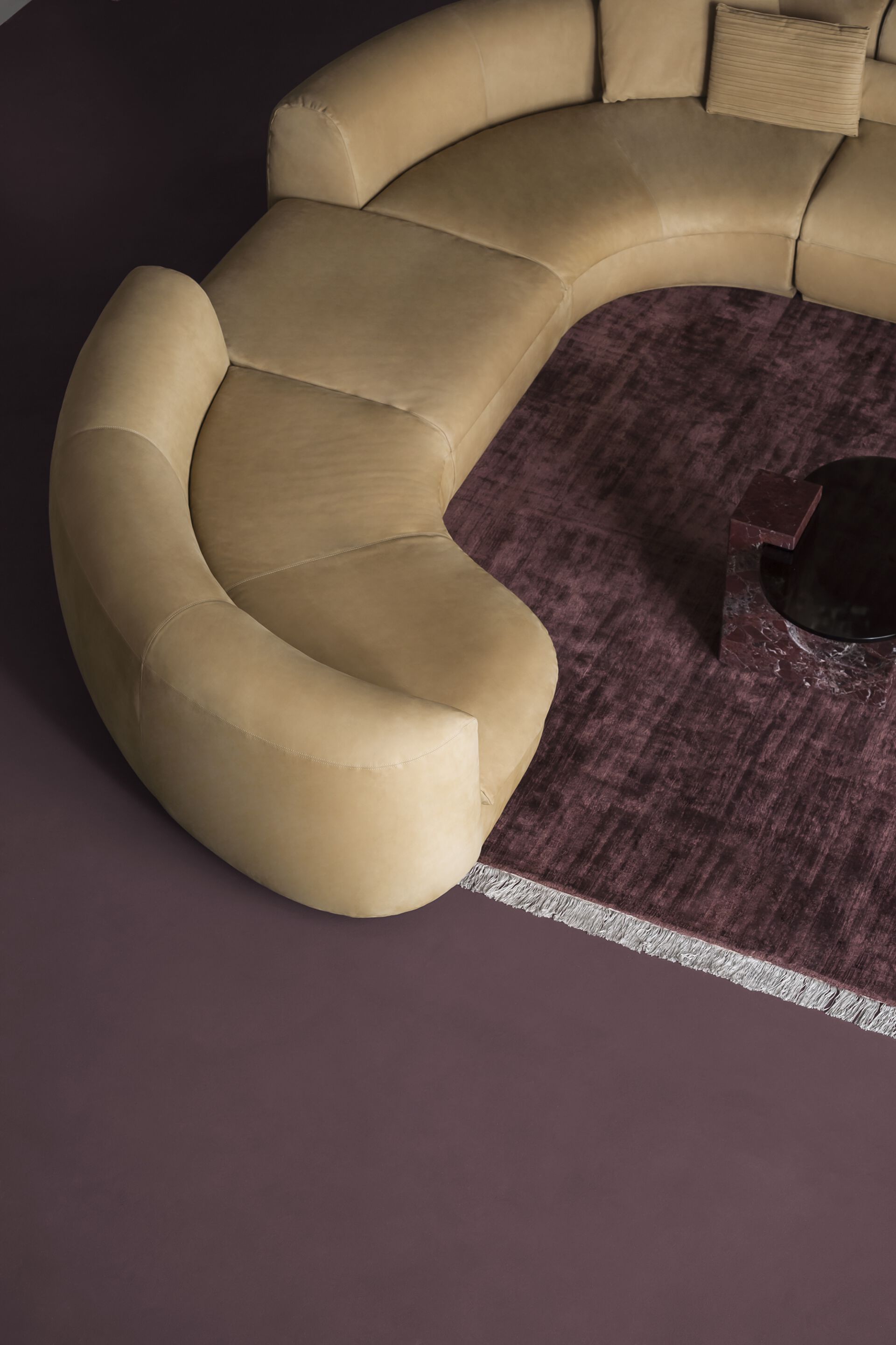 PIAF Curved modular leather sofa By Baxter