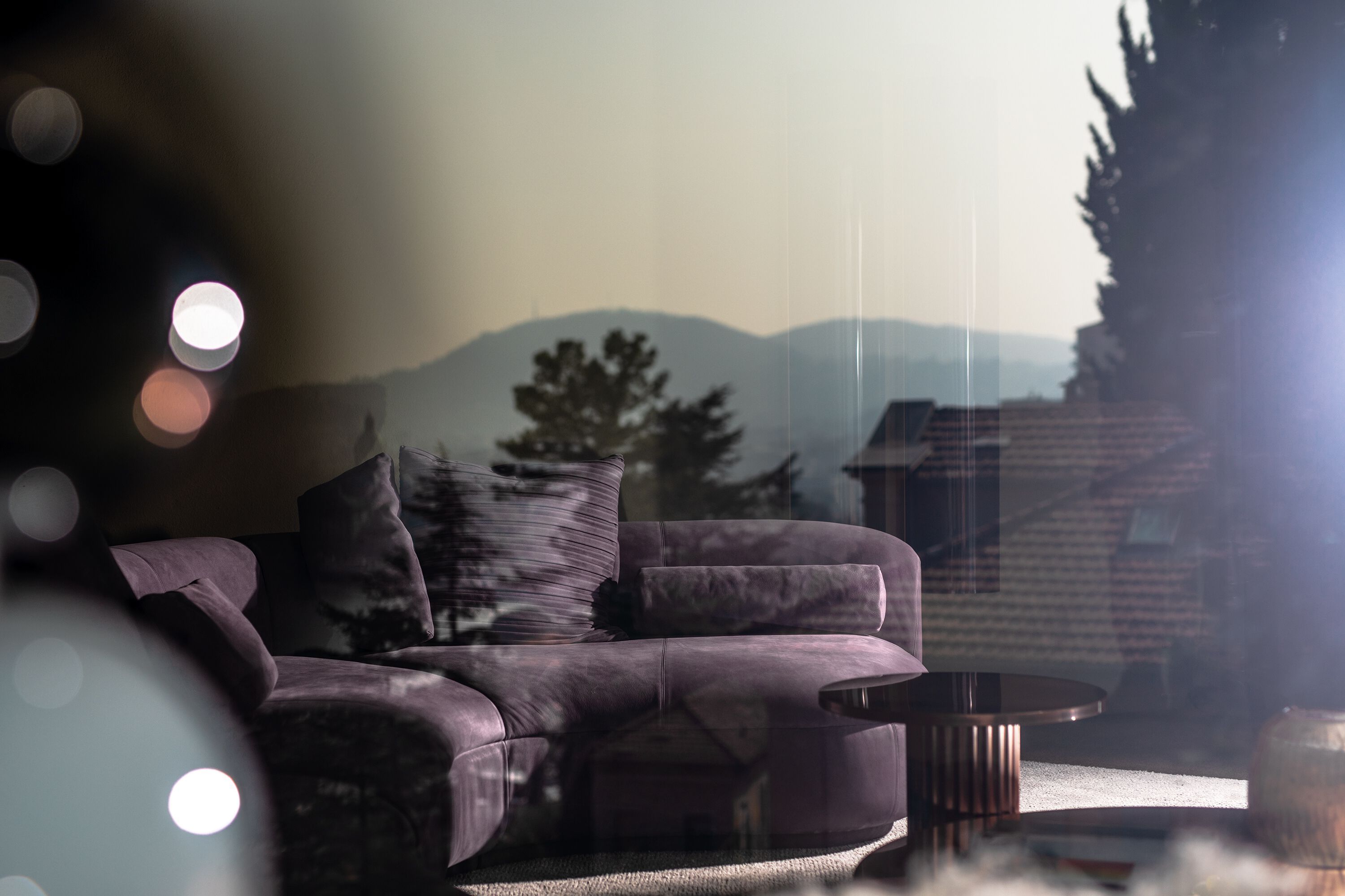 PIAF Curved modular leather sofa By Baxter