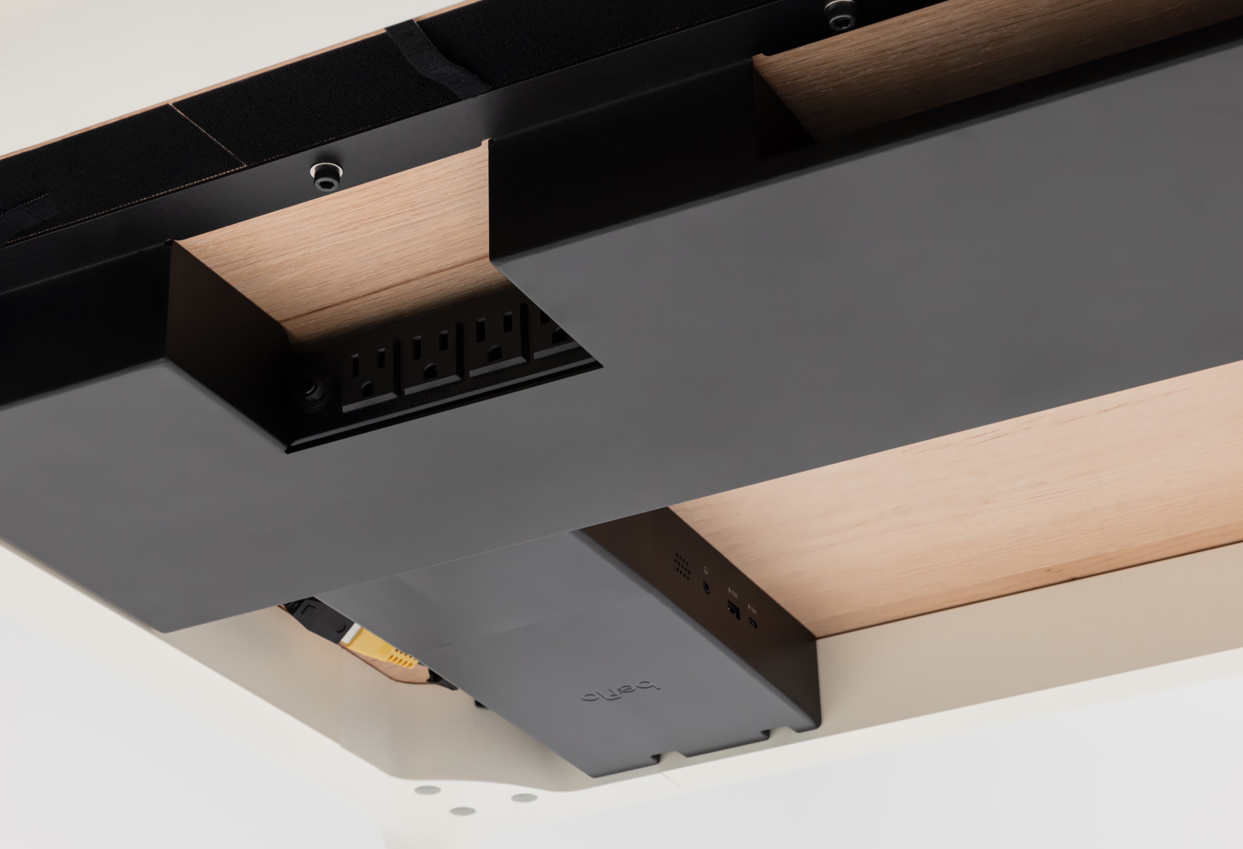 TENON PREMIUM Office desk By Beflo