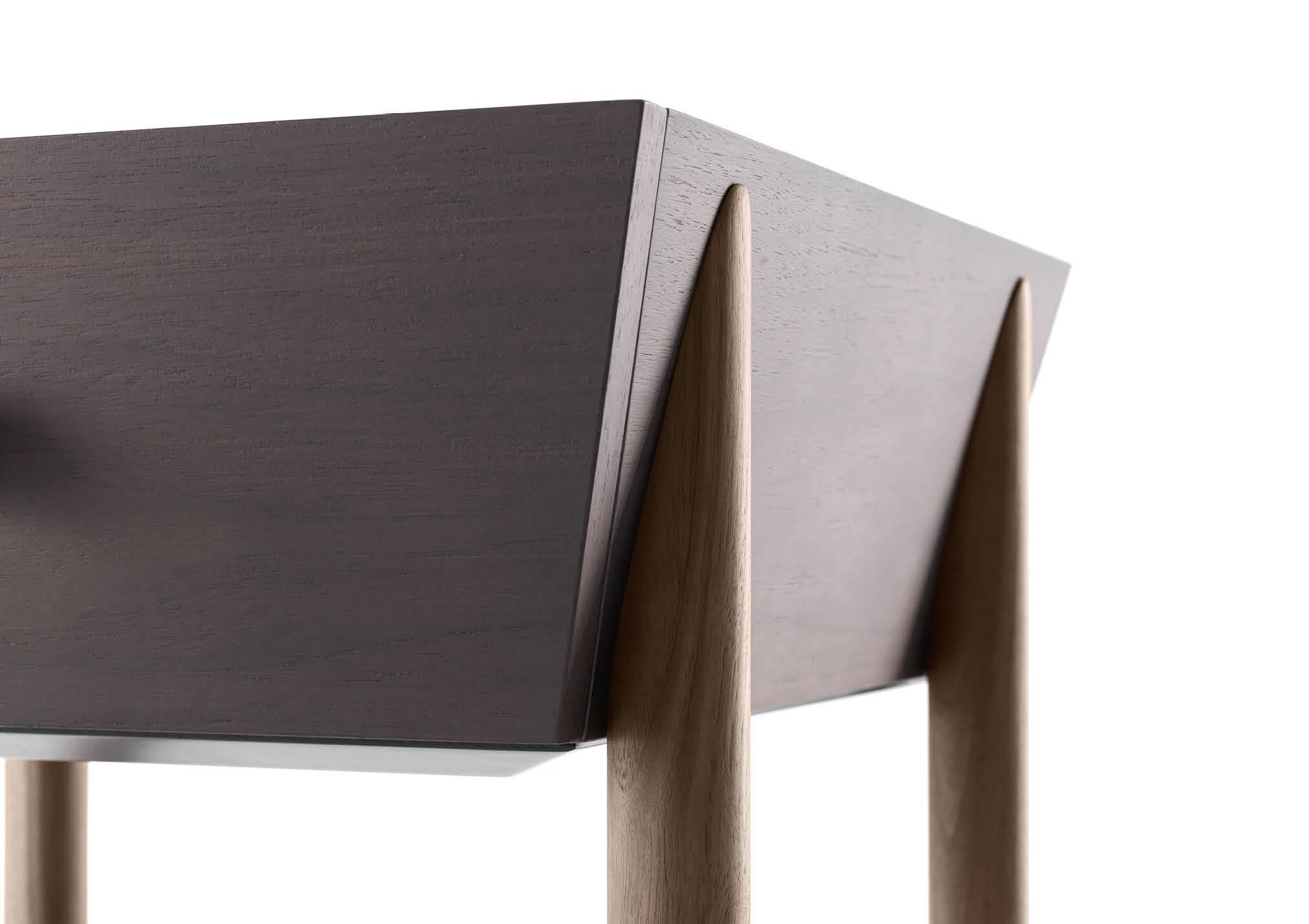 SERENAS Bedside table By BertO