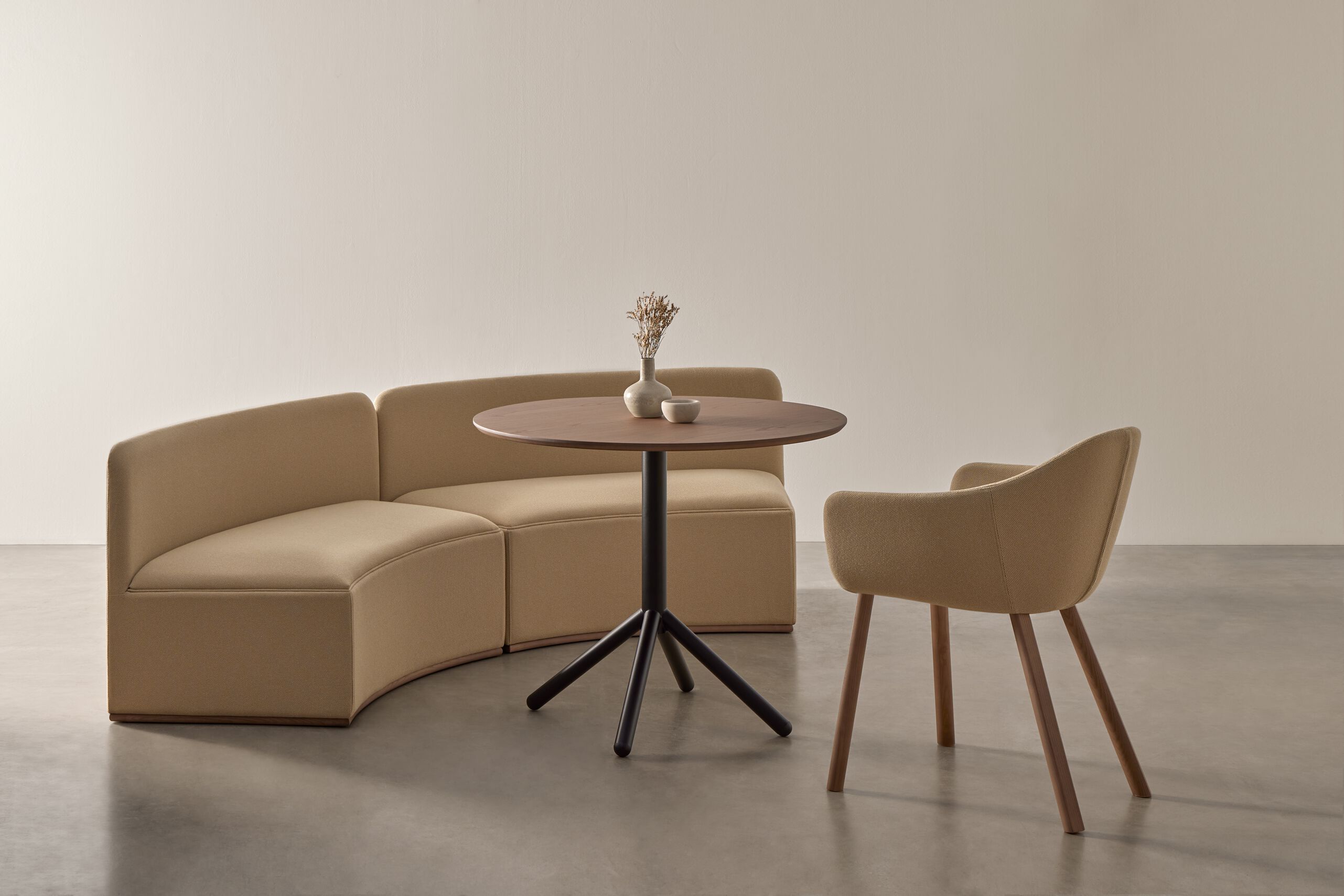 MANT Sofa By Blasco&Vila | design Pablo Gironés