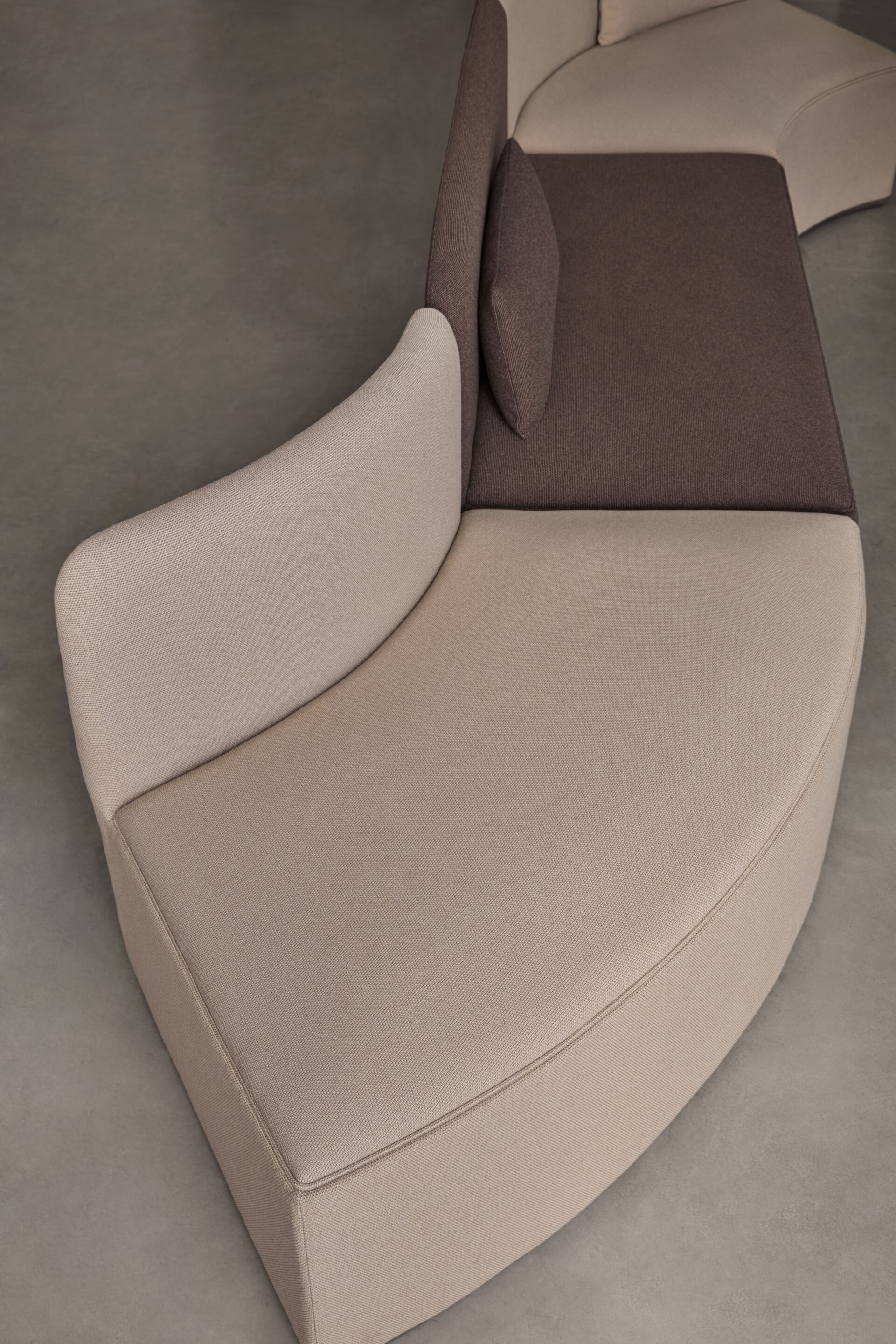 MANT Sofa By Blasco&Vila | design Pablo Gironés
