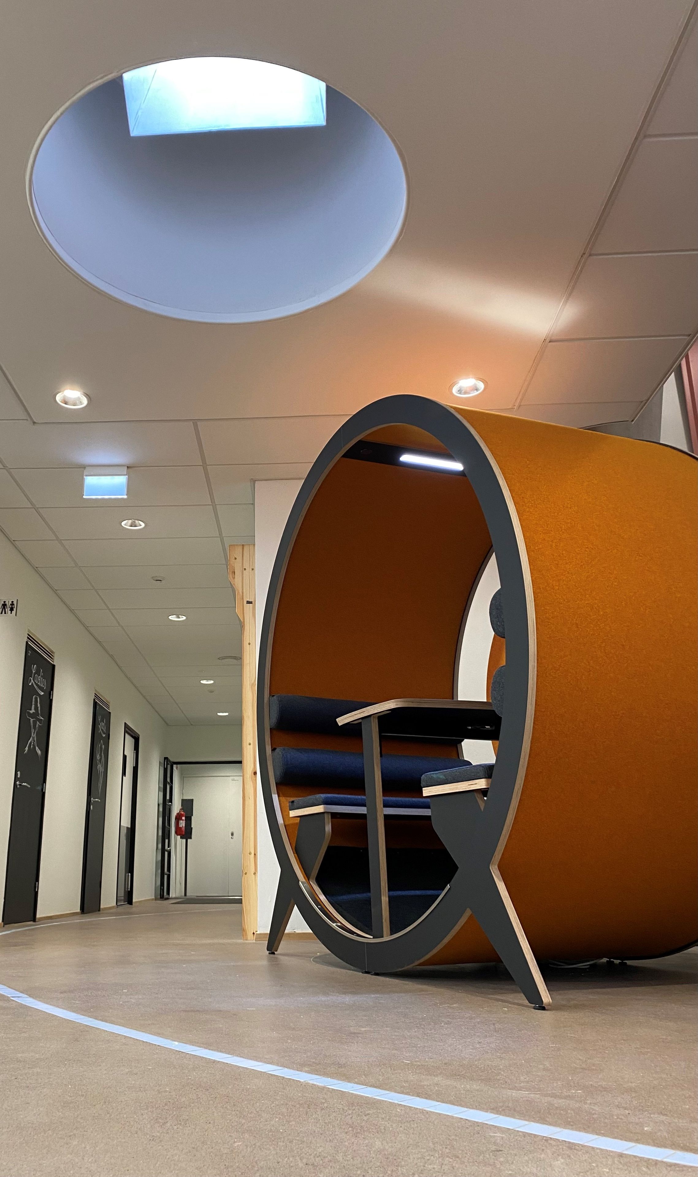 BlockO Base Acoustic meeting pod By BlockO.design