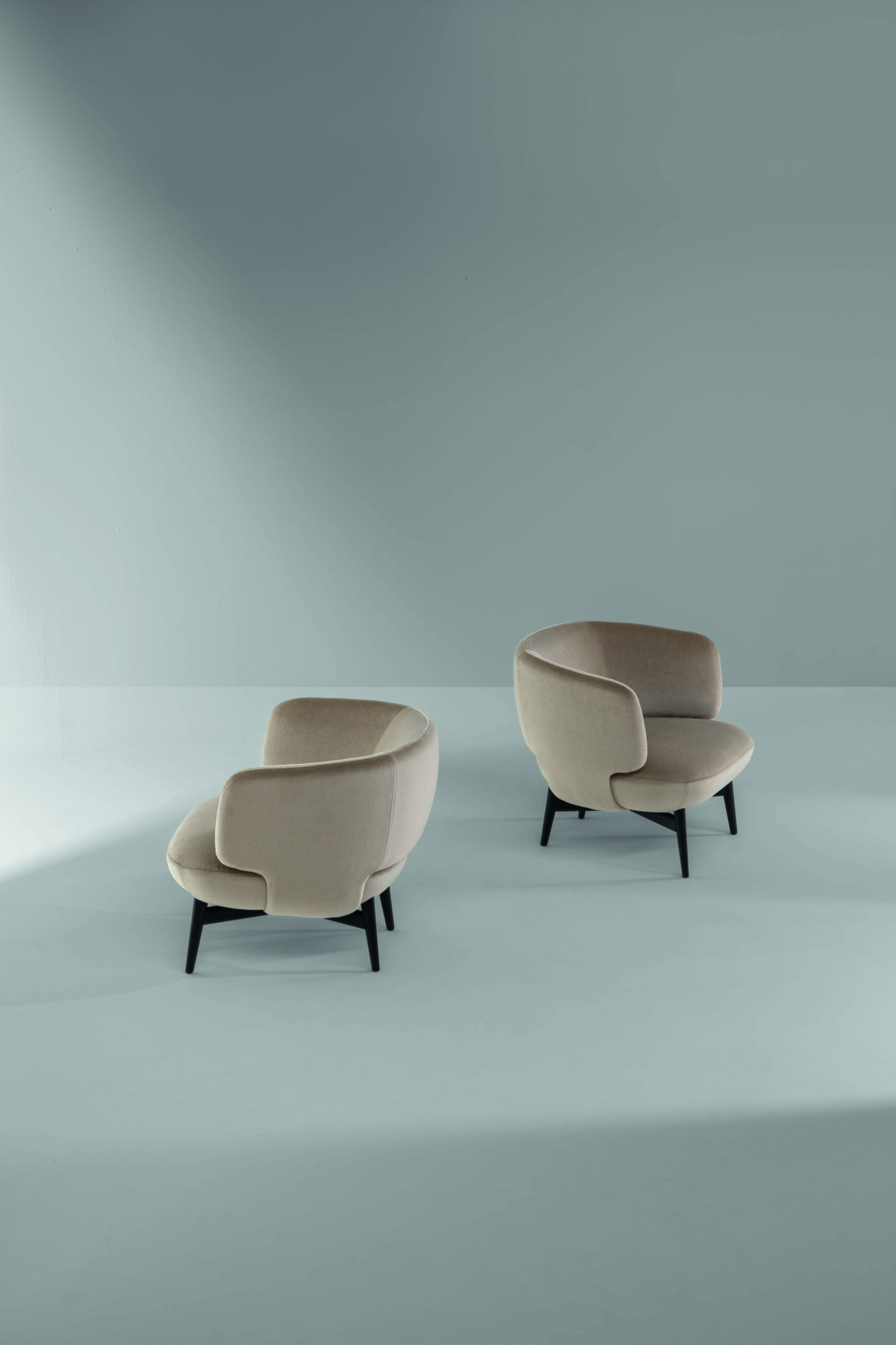 DOGE Fabric armchair with armrests By Bonaldo