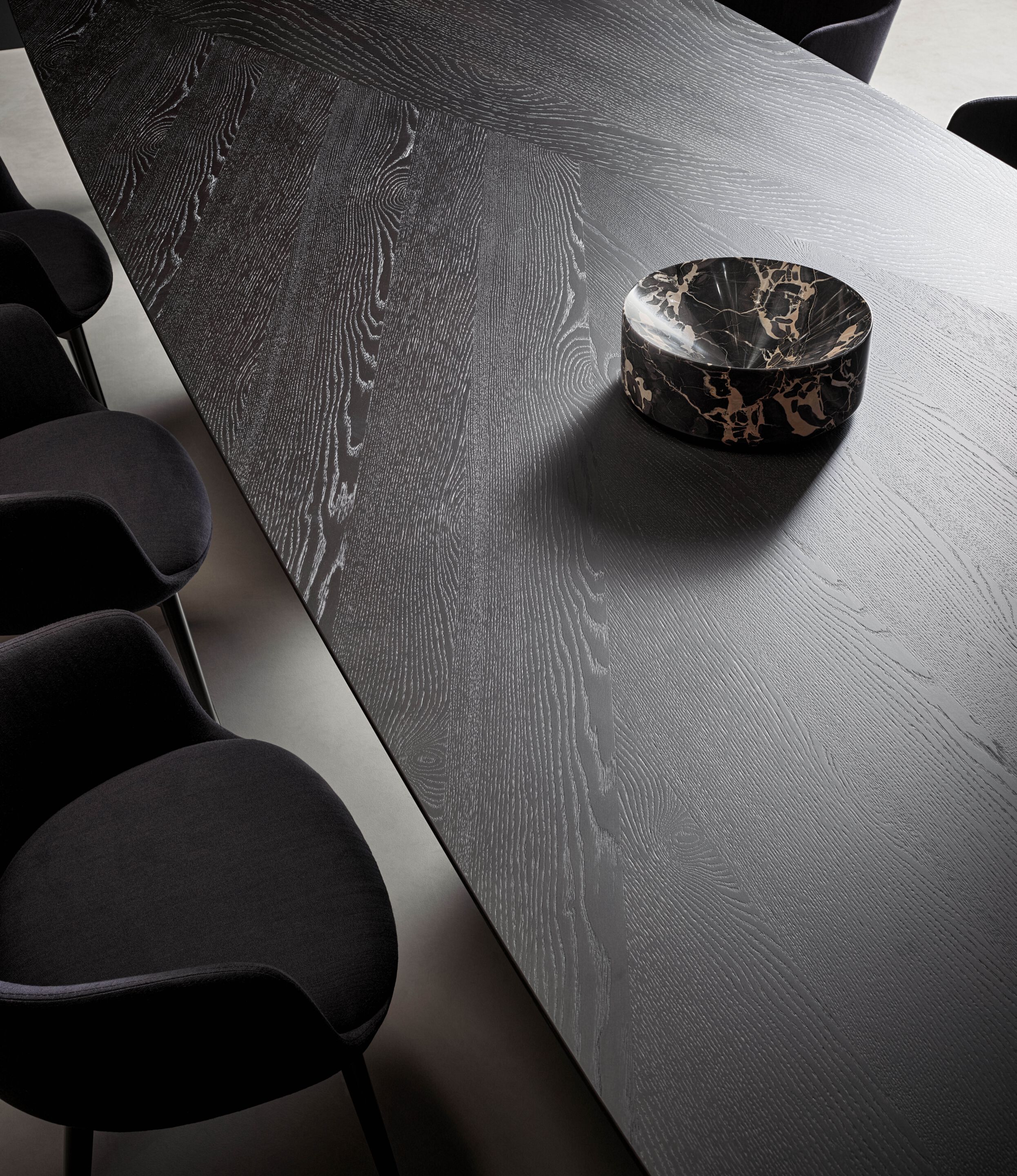 MELLOW Barrel-shaped dining table By Bonaldo | design Bartoli Design