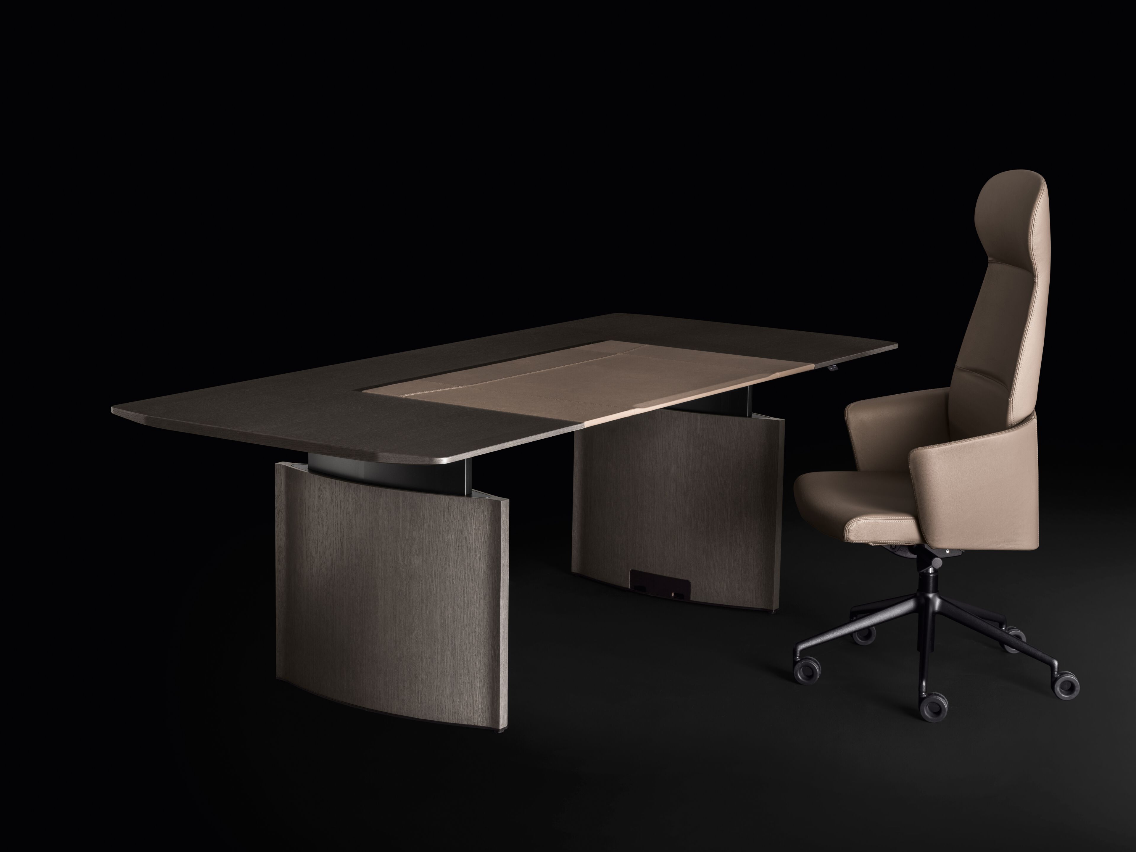 ELOVA Office desk By Bralco