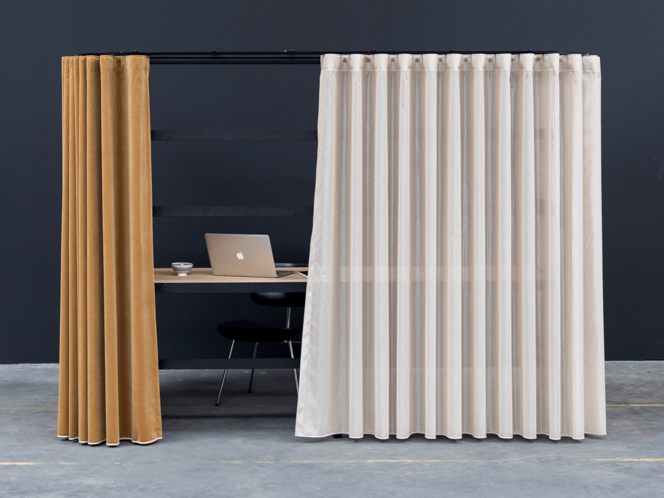 BuzziBracks Free-standing office booth By BuzziSpace | design Alain Gilles