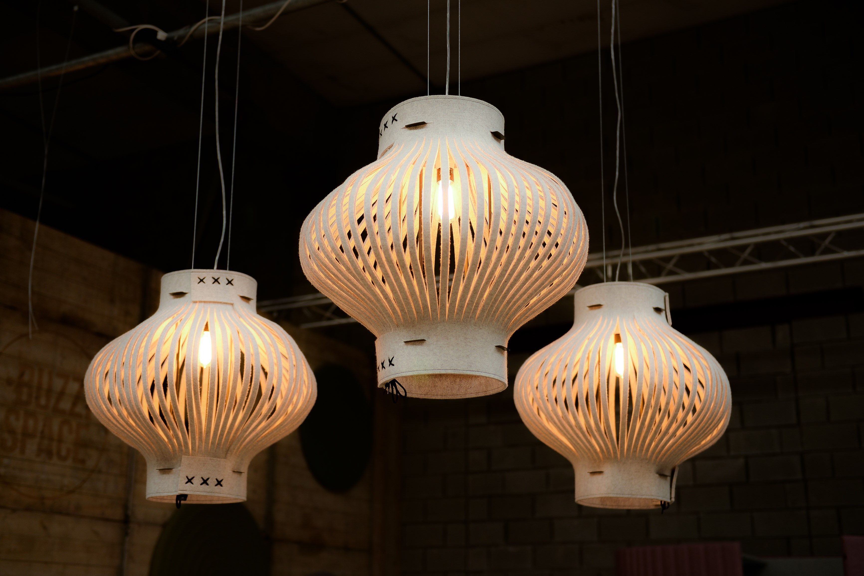 BuzziLight Mono Felt pendant lamp By BuzziSpace