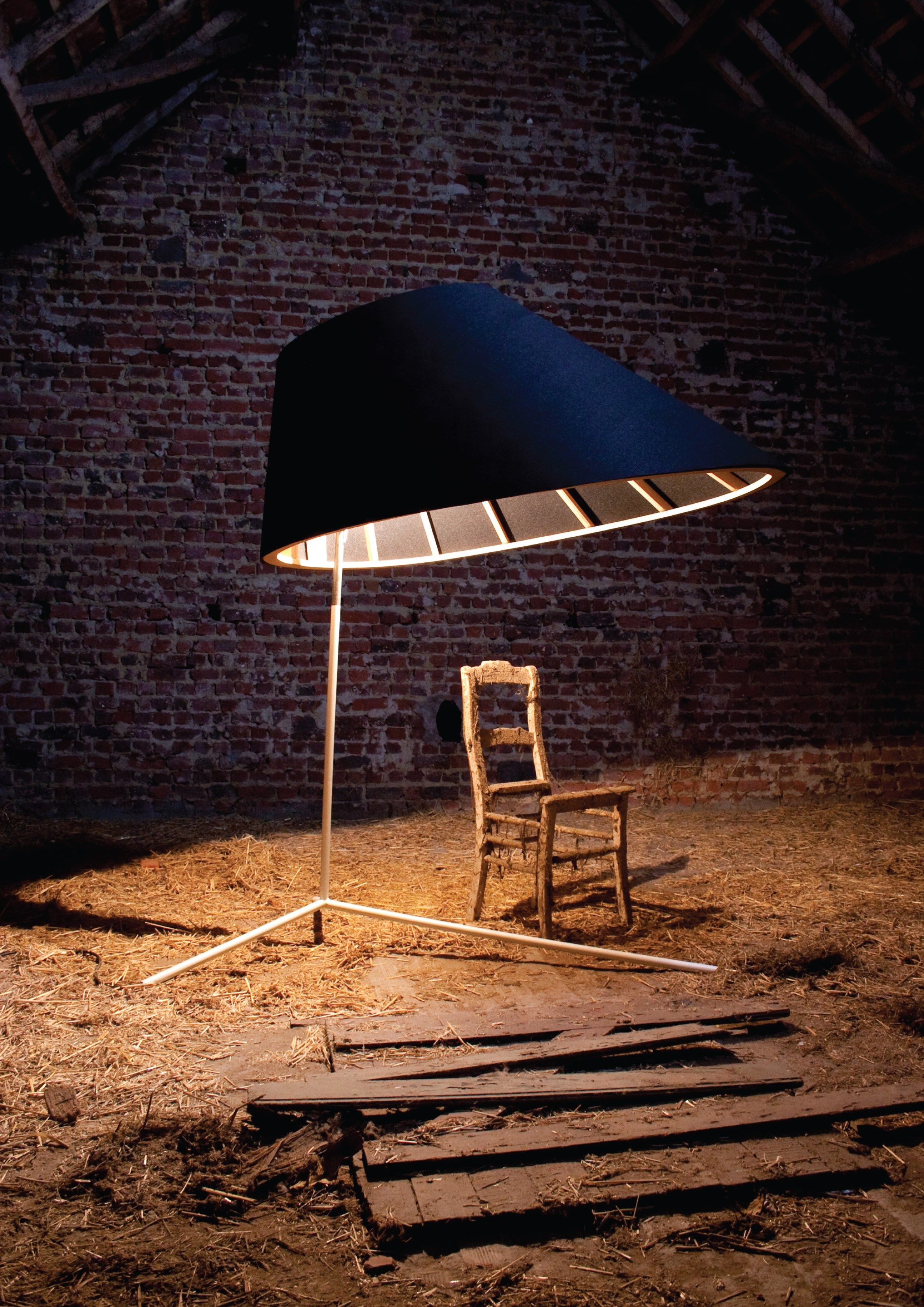BuzziShade Standing Sound absorbing lighting By BuzziSpace