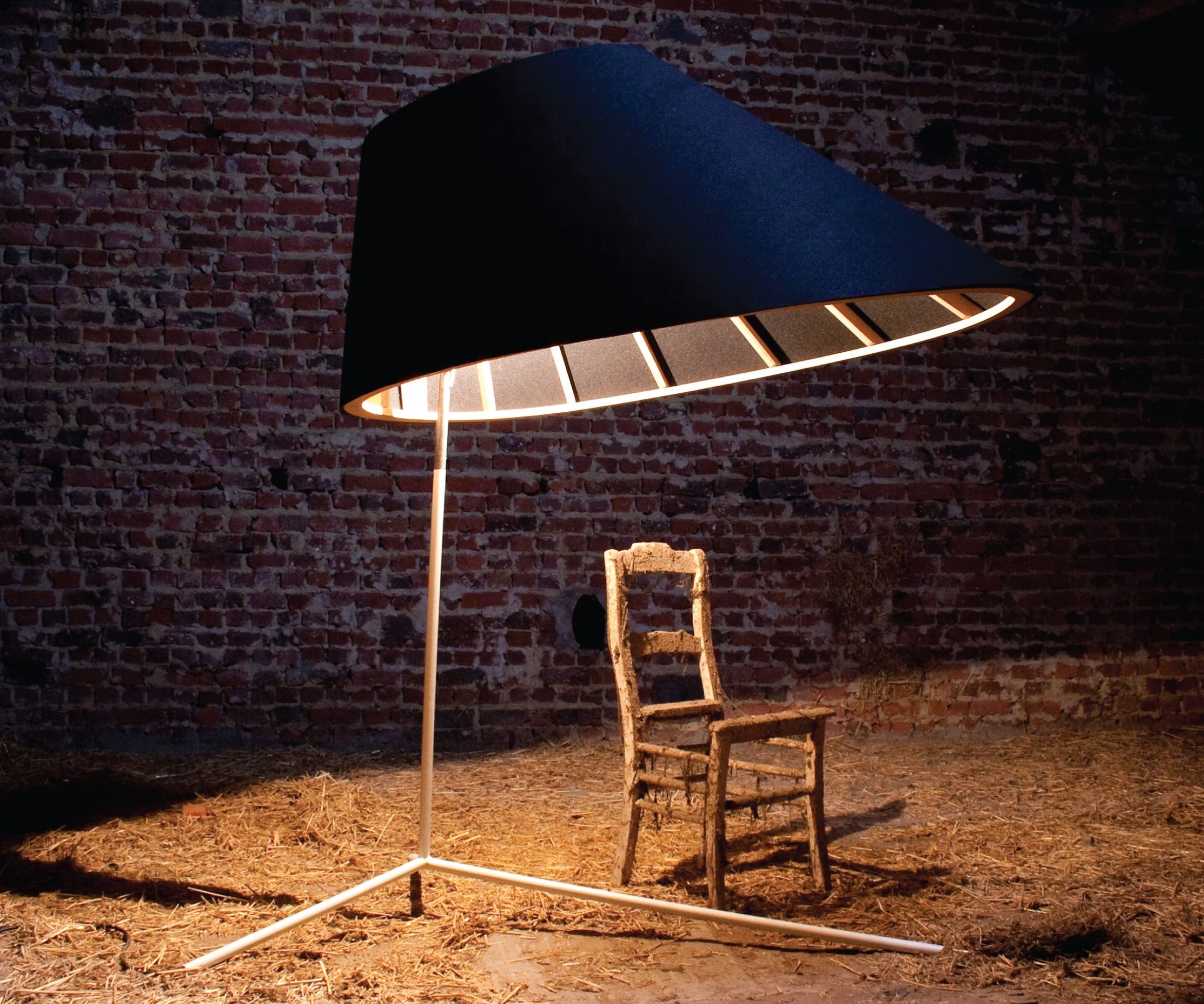BuzziShade Standing Sound absorbing lighting By BuzziSpace