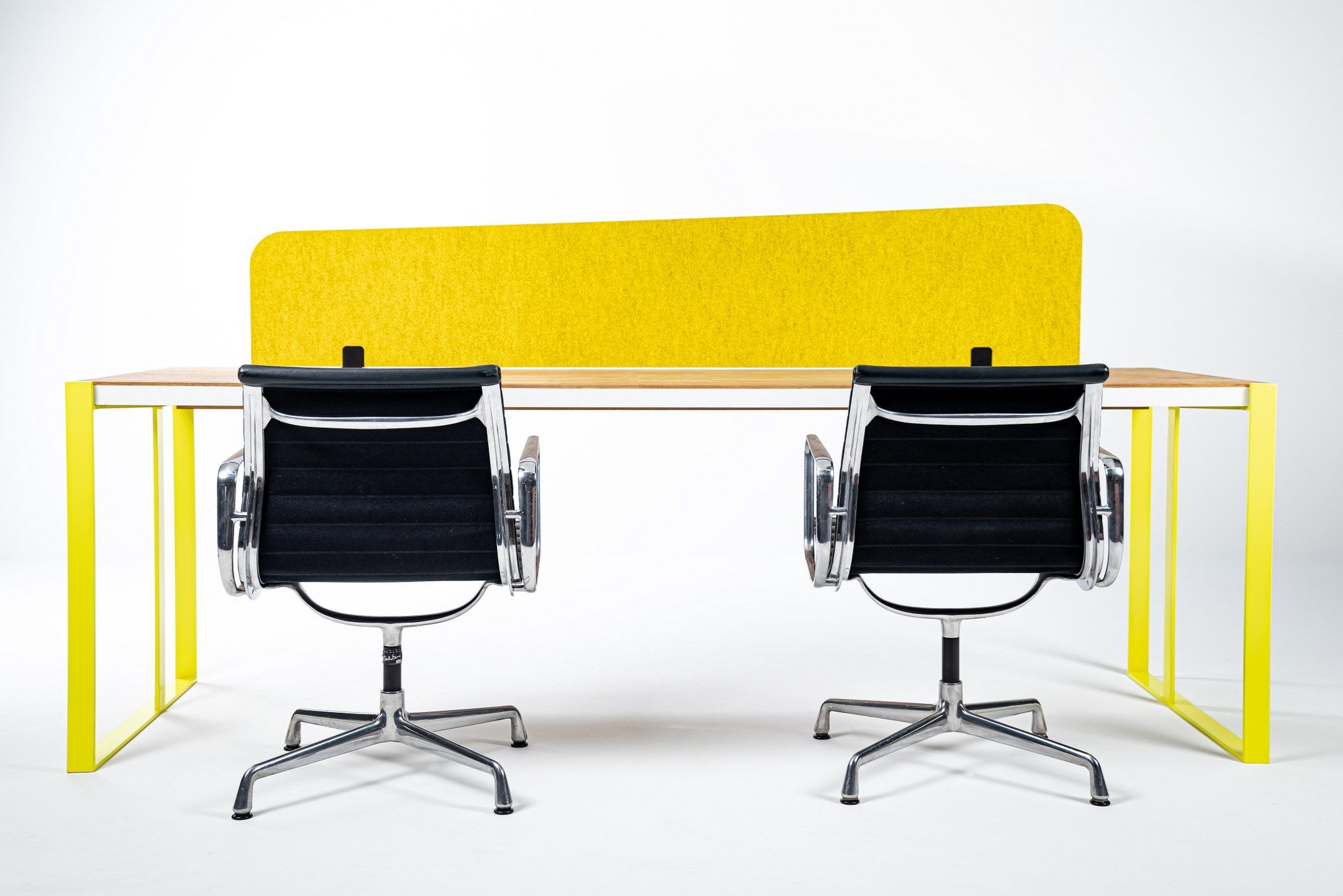 Sound absorbing mobile recycled PET desktop partition BuzziTripl Desk ...