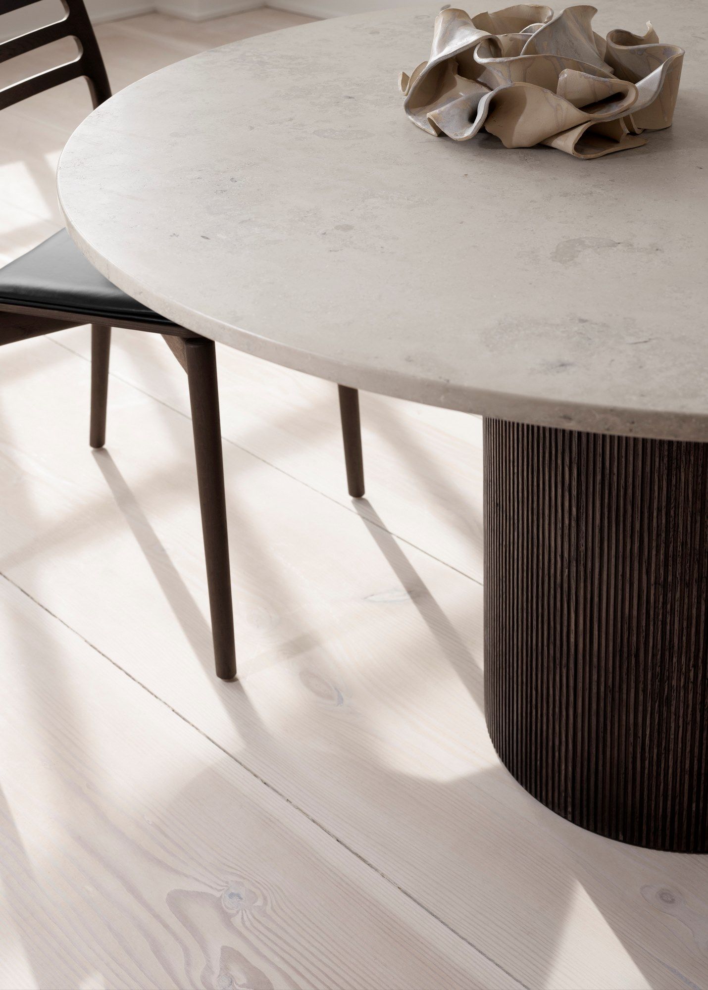 CABIN - VIPP494/VIPP495 Table By Vipp