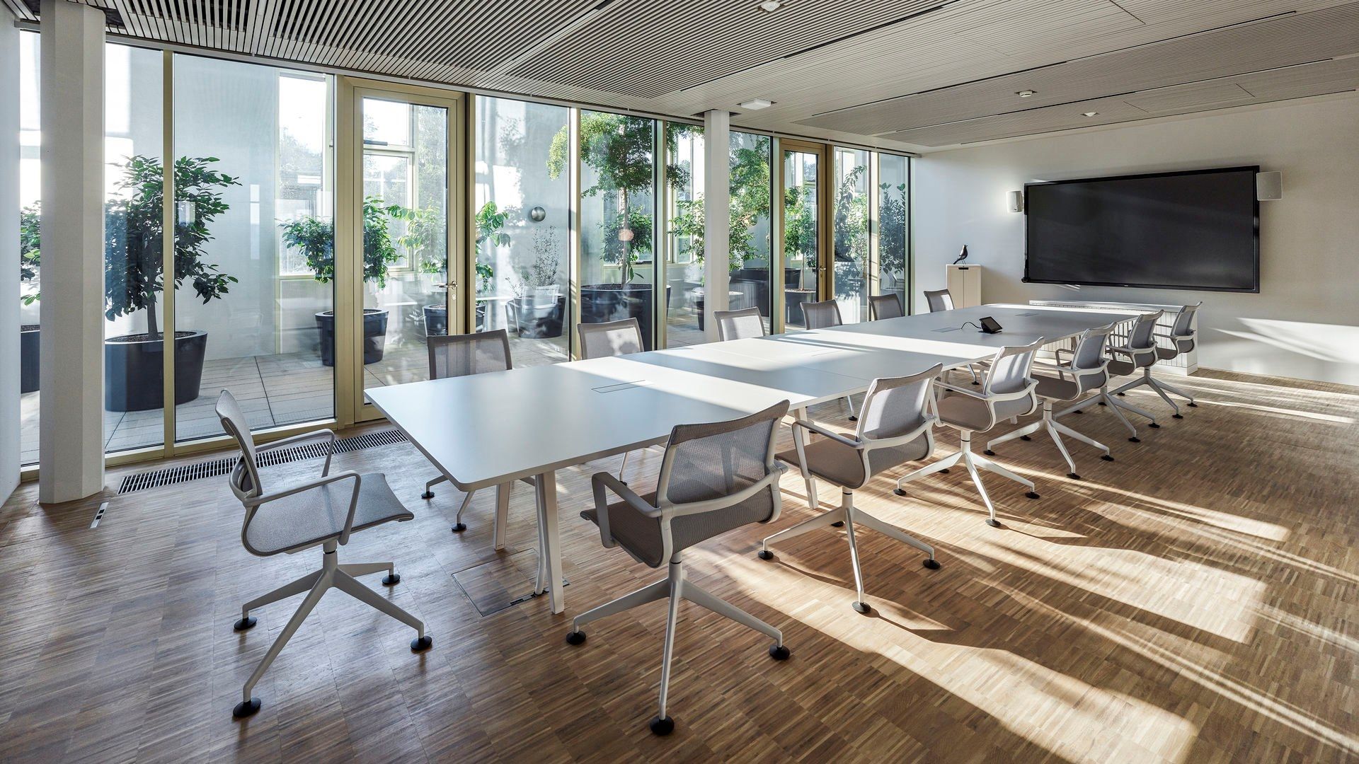 CADDY Powder coated steel Trolley By Vitra | design Christoph Ingenhoven