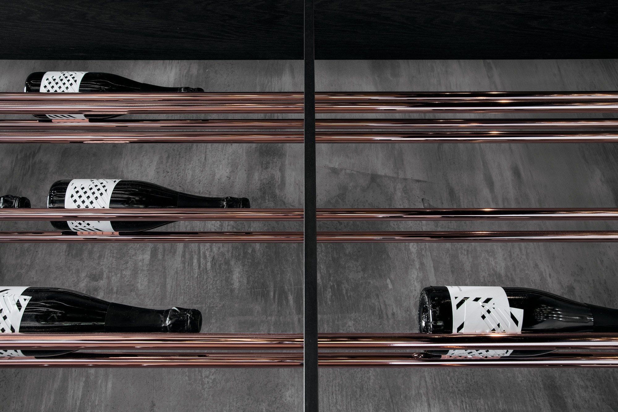 CAGE-B | Bottle rack By Henge design Massimo Castagna