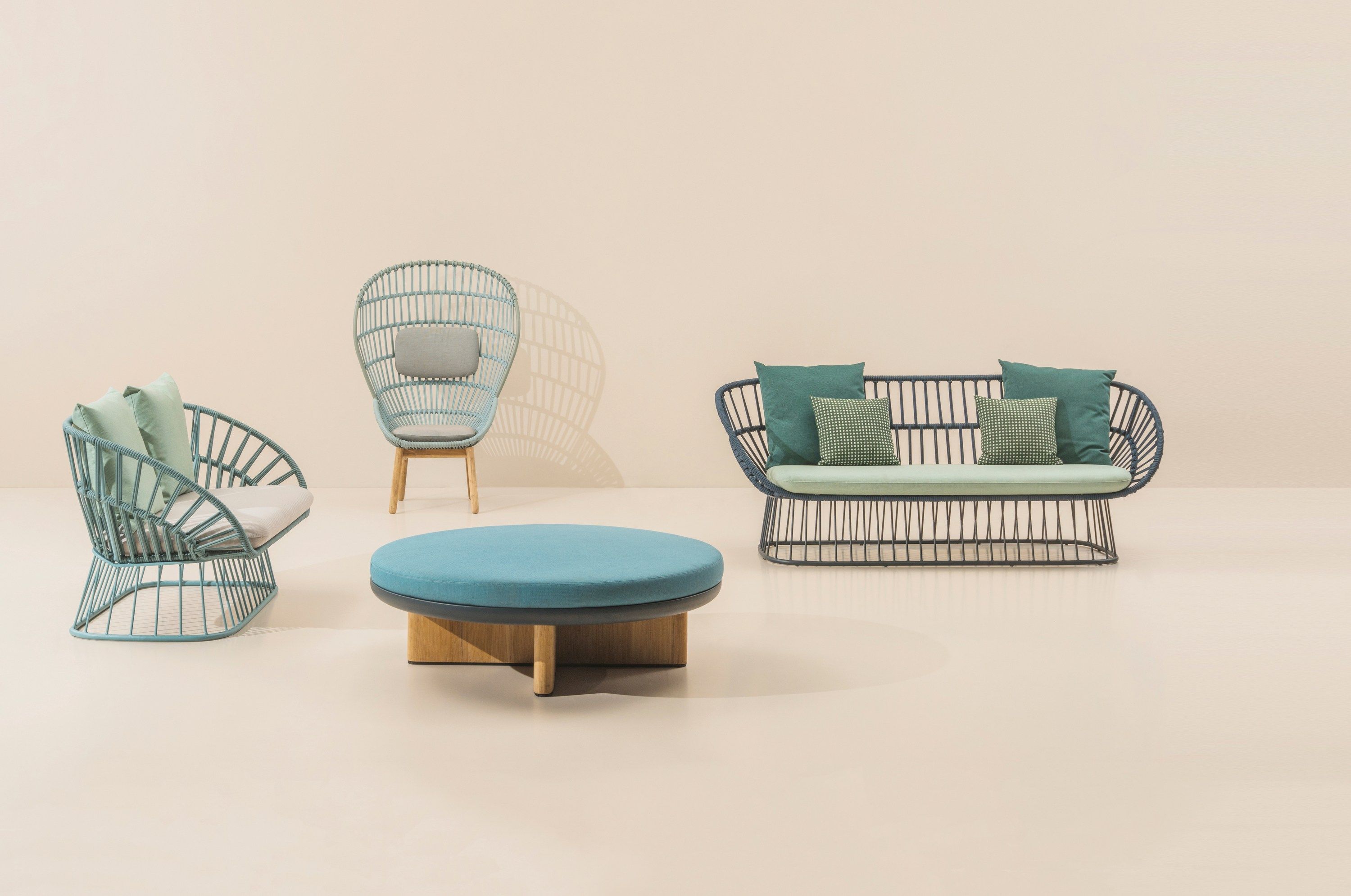 CALA | 3 seater garden sofa Cala Collection By KETTAL design Doshi Levien