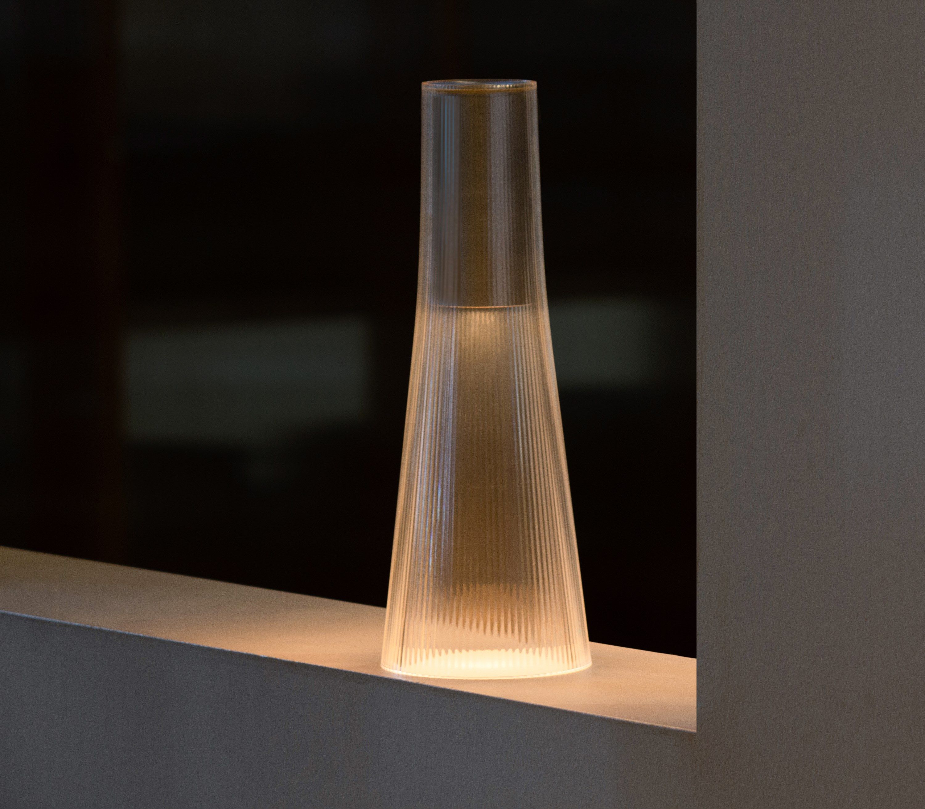 CANDÉL table lamp By Pablo