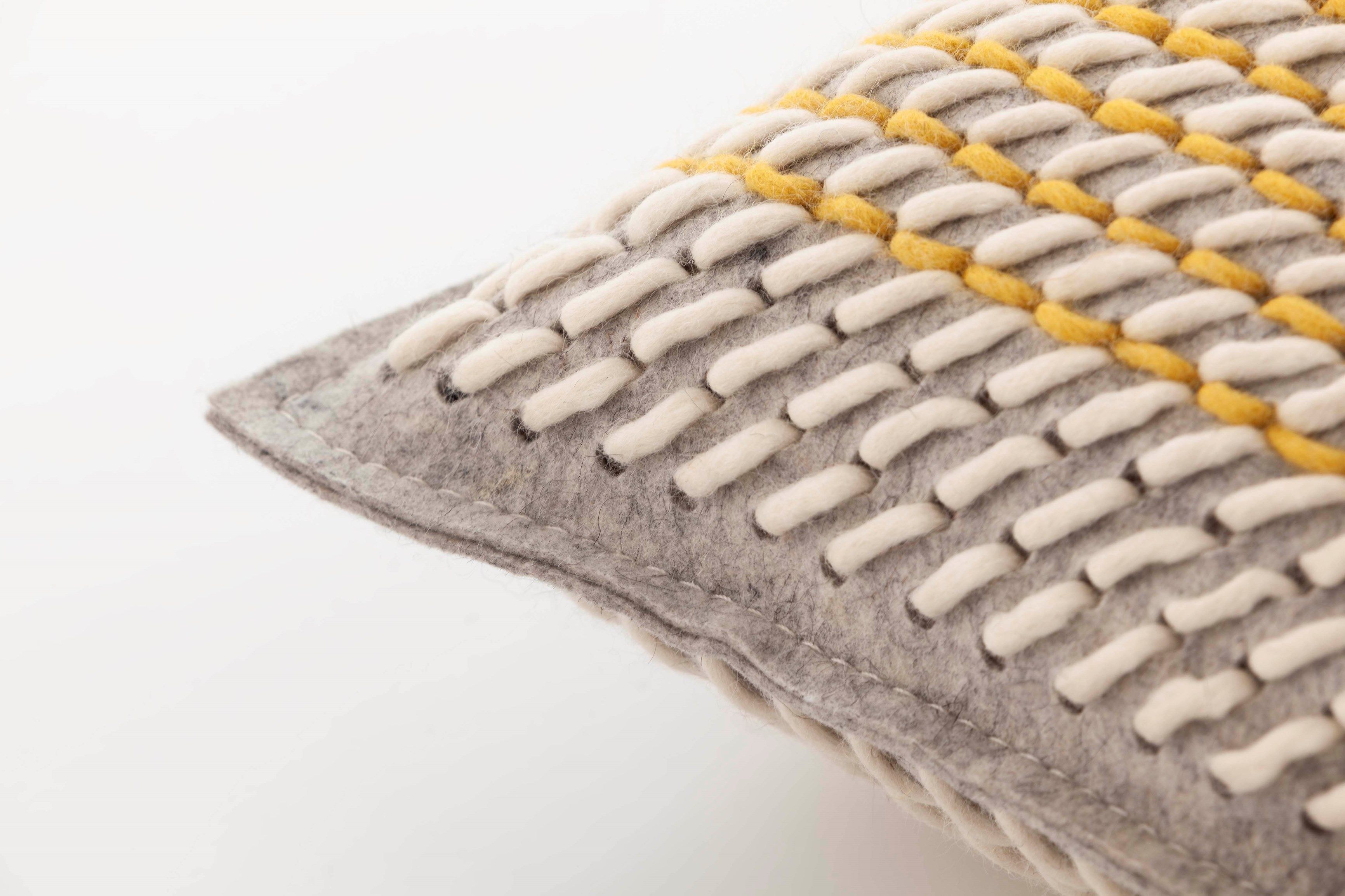 CANEVAS GEO GREY | Rectangular cushion Canevas Geo Collection By GAN ...