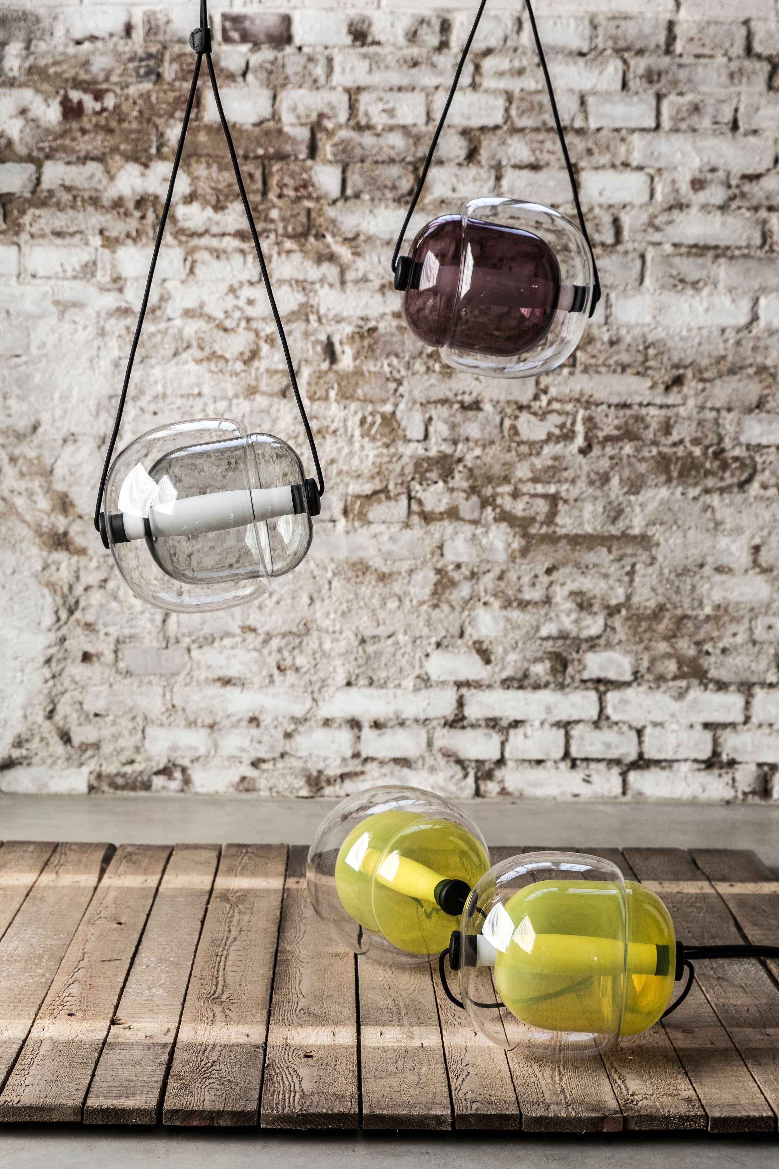 CAPSULA Pendant lamp By BROKIS