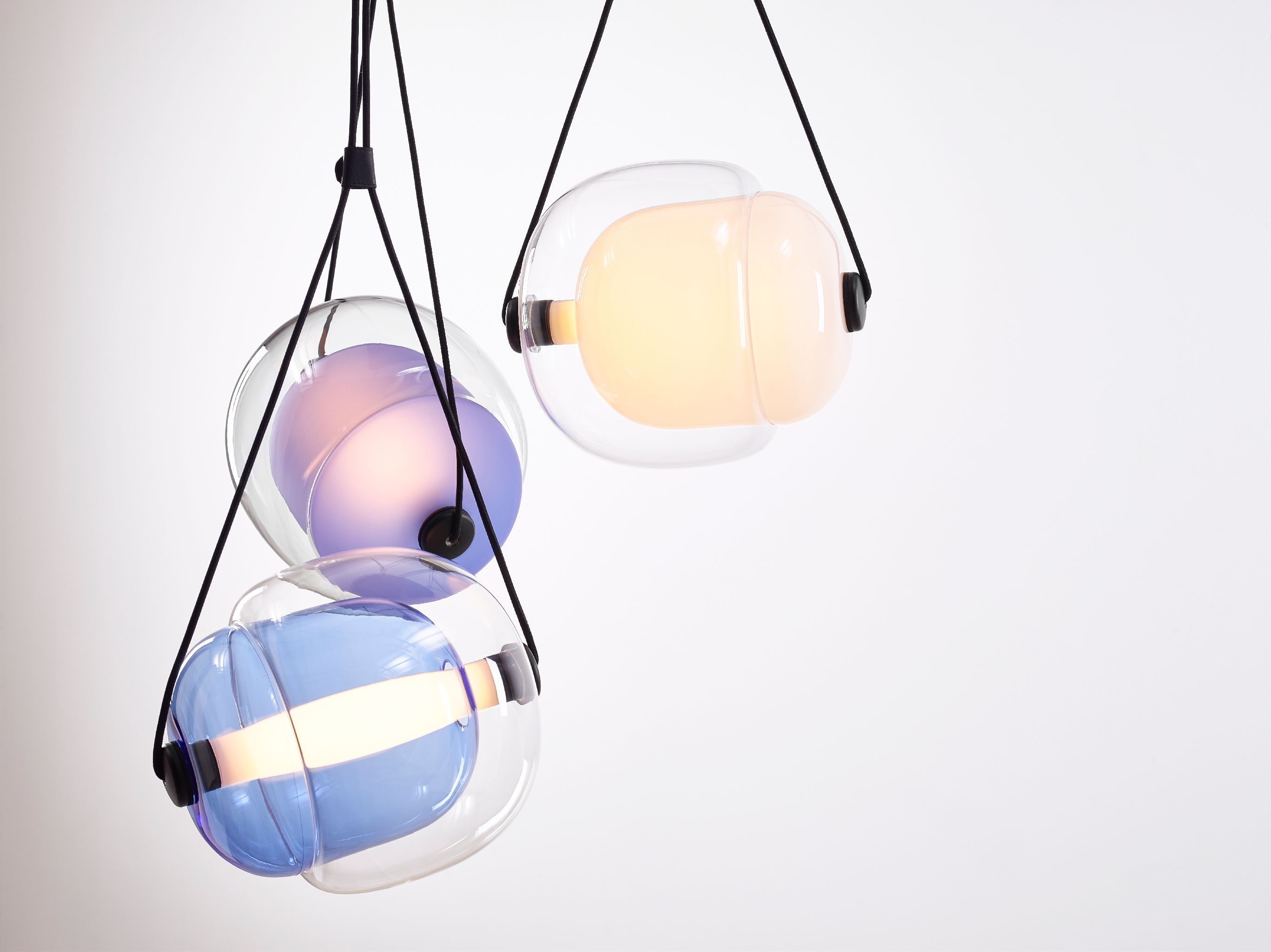 CAPSULA Pendant lamp By BROKIS