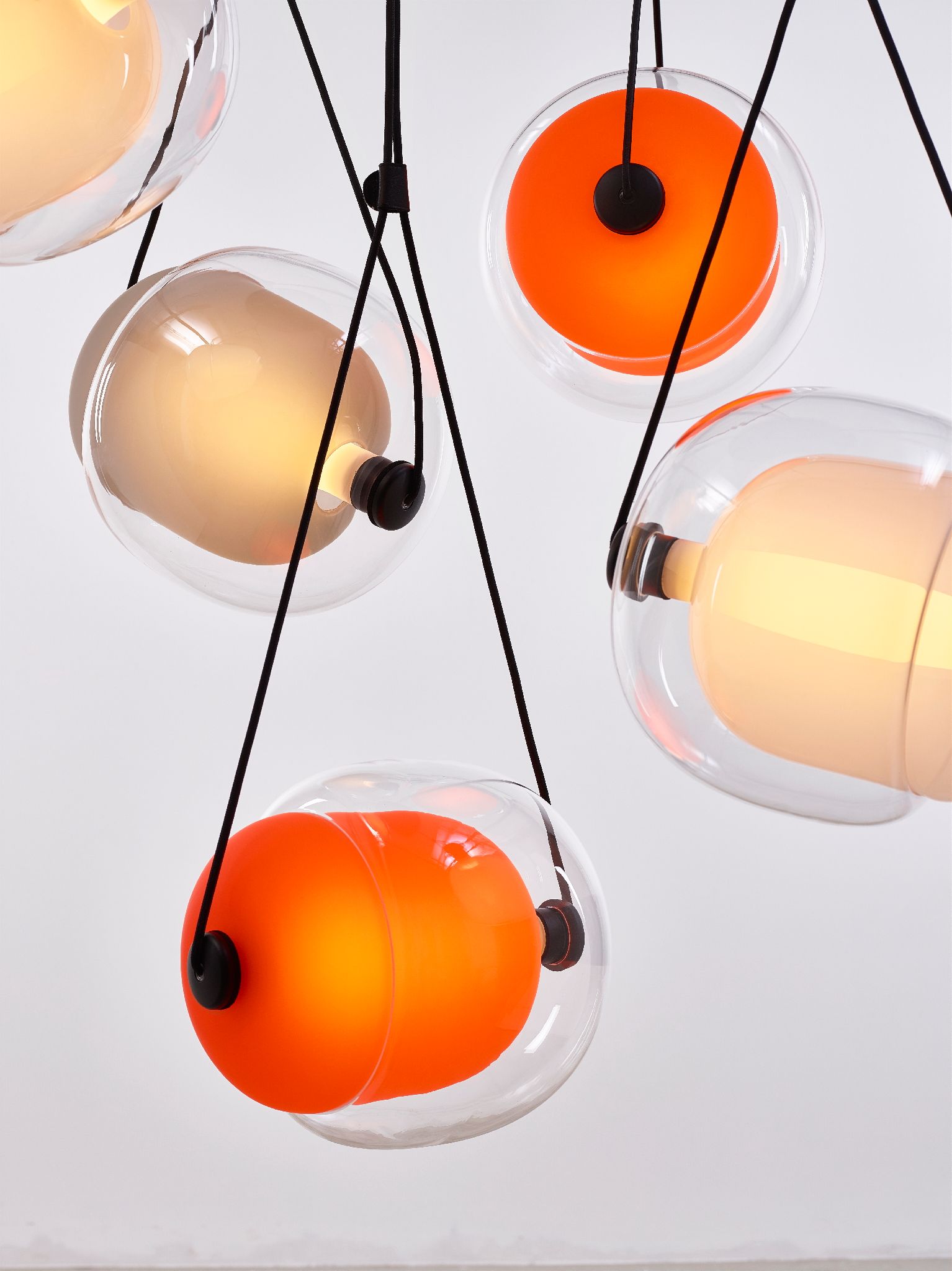 CAPSULA Pendant lamp By BROKIS