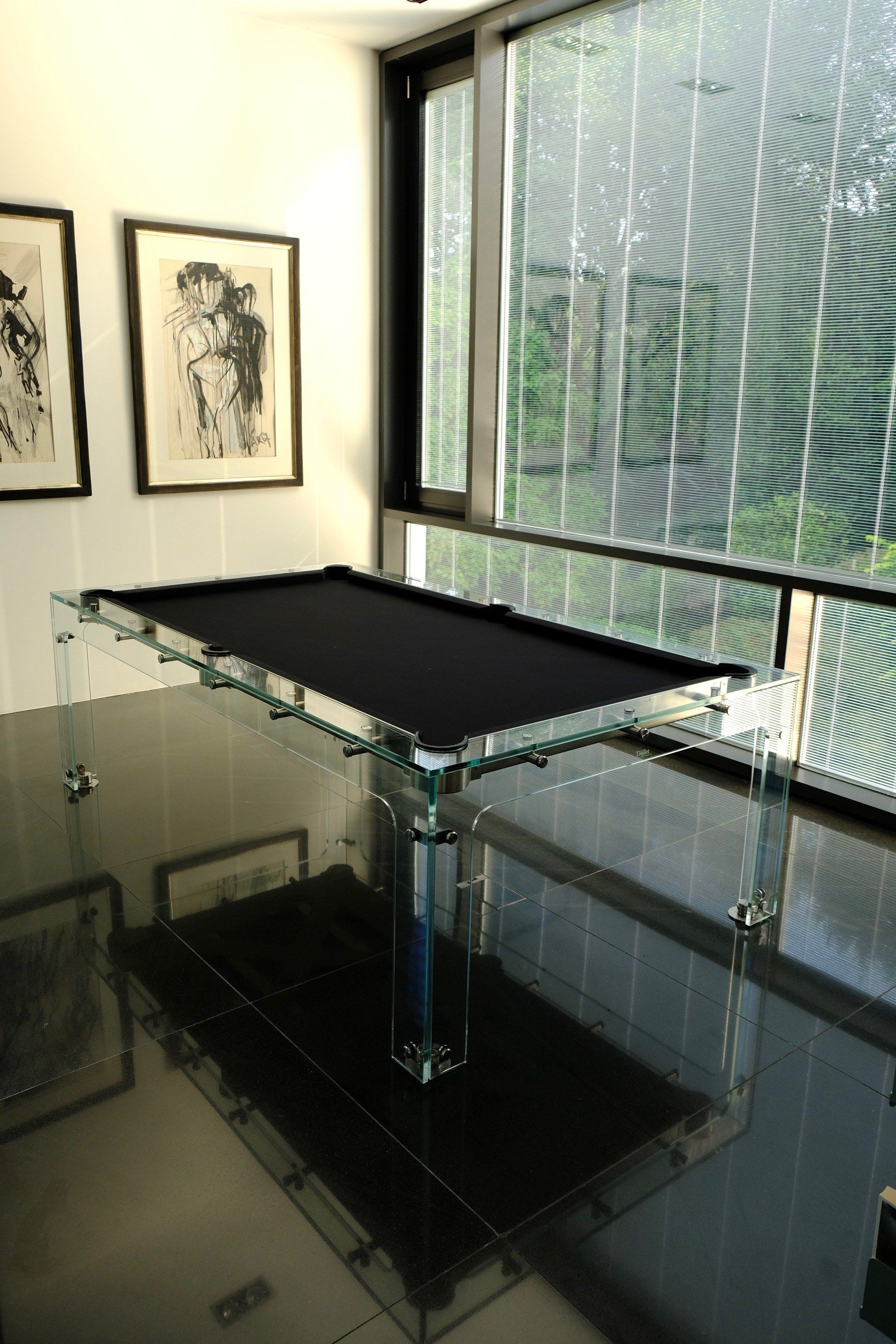 DESIGN Glass pool table By Billards Toulet