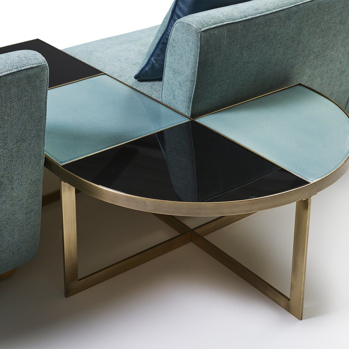 CAROUSEL Low coffee table By MARIONI | design La Récréation