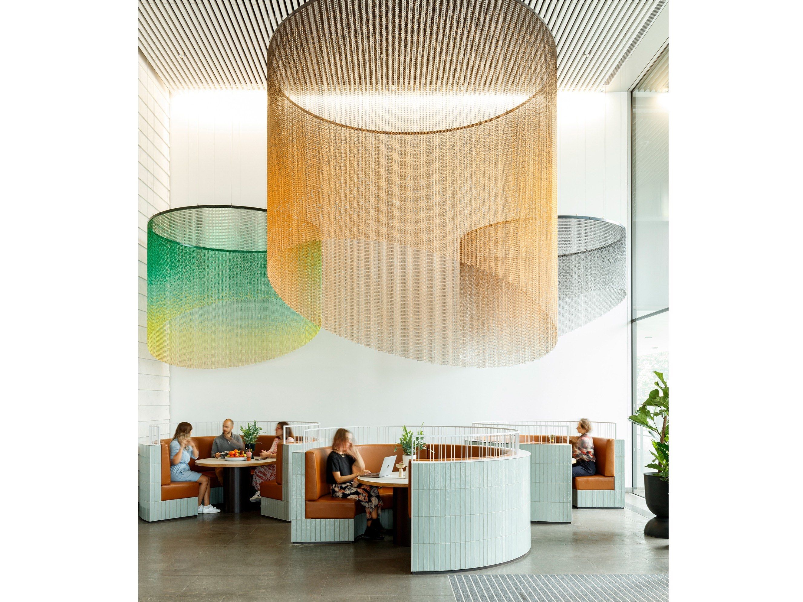 Aluminium chain curtain CEILING HEIGHT CYLINDERS By Kriskadecor